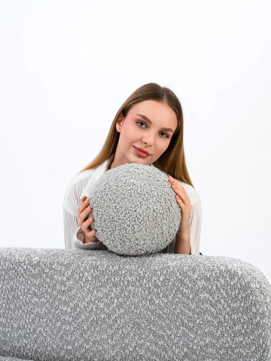 Подушка KamicoHome "Шар", искусственный мех, декоративная, 23см