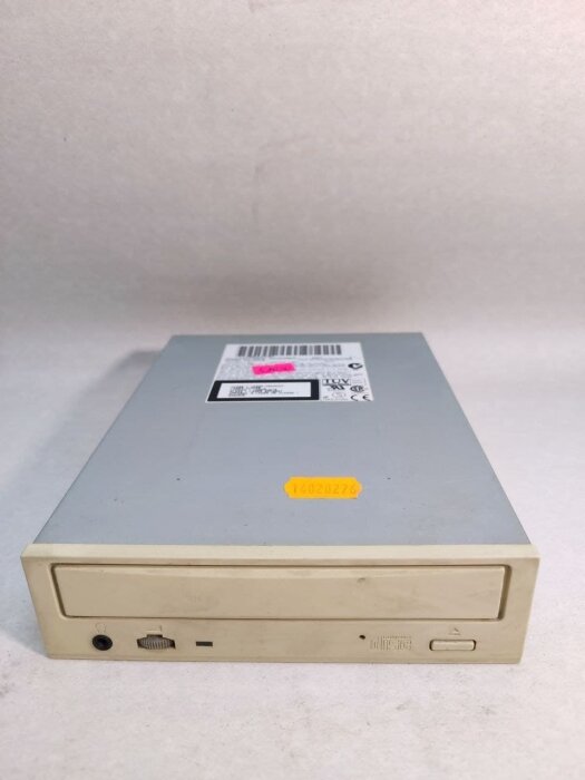Читающий привод CD ROM DRIVE Panasonic CR-594-B IDE белый