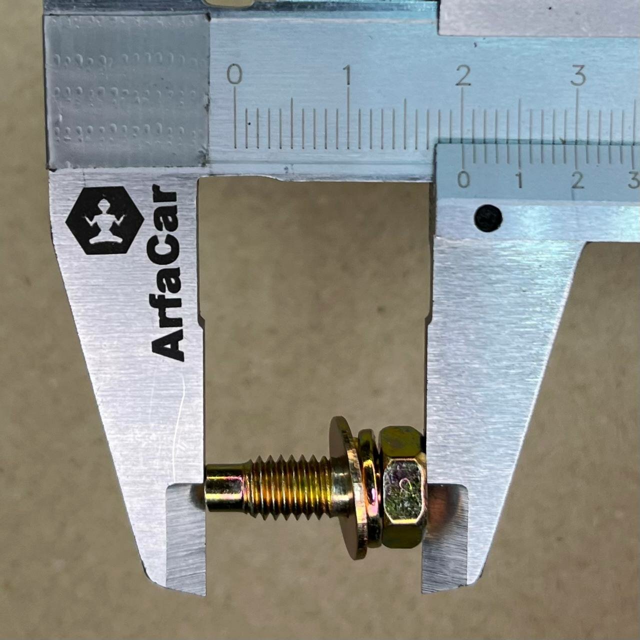 Болт с шайбой и гроверной шайбой, крепления крыла Toyota 90119-06137, 9011906137, комплект 10шт