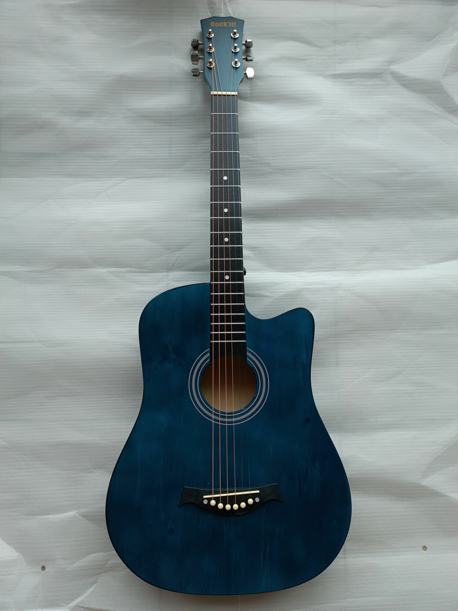 Акустическая классическая гитара Rock'it! (38 дюймов) синяя.