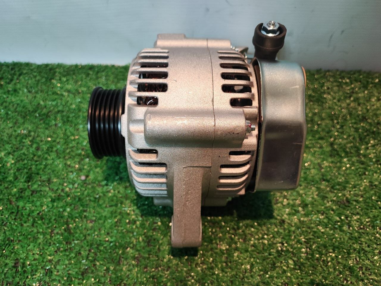 Генератор Toyota 4A/5A Фишка круглая!