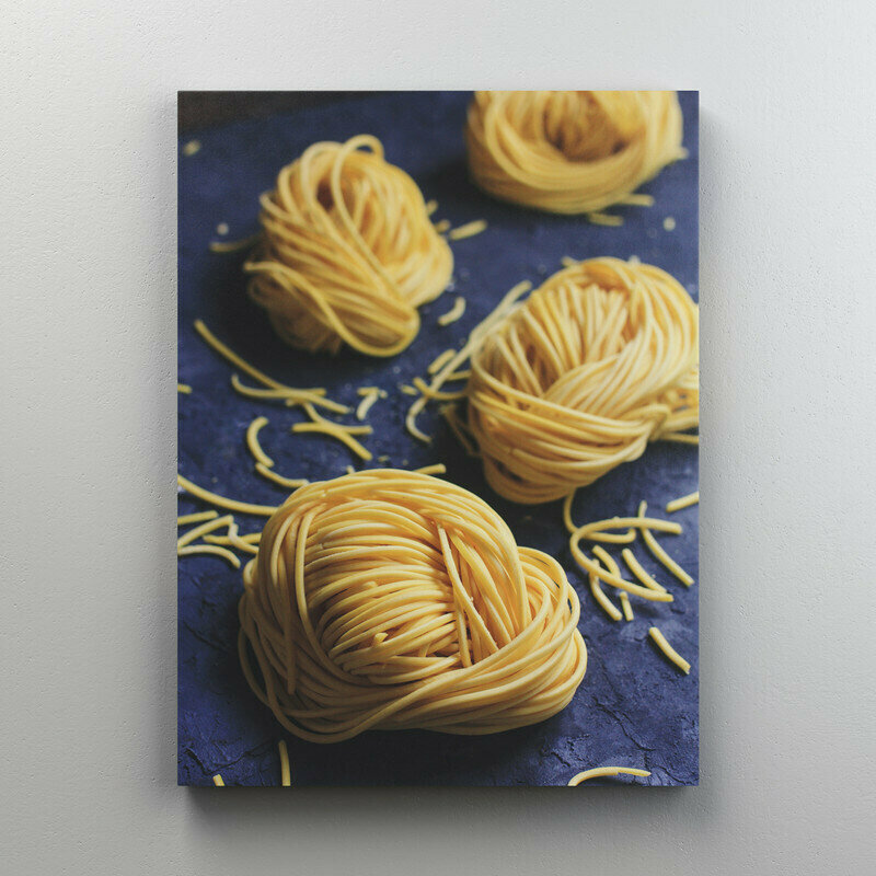 Интерьерная картина на холсте "Спагетти" для кухни, кафе и ресторанов, размер 22x30 см