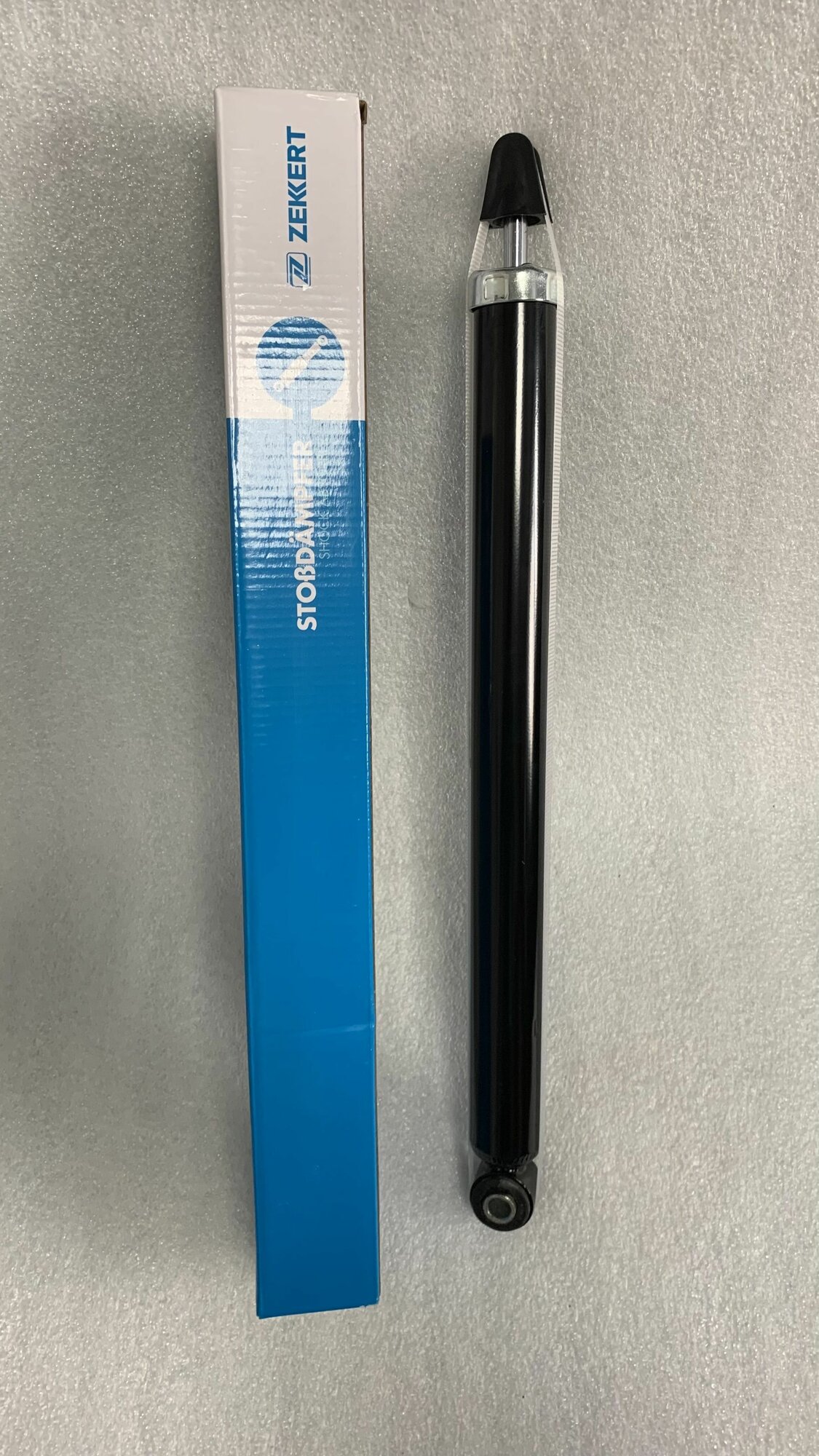 Амортизатор газовый задней подвески Ford C/Max 07/ Focus I II 03/ Mazda 3 II 08/