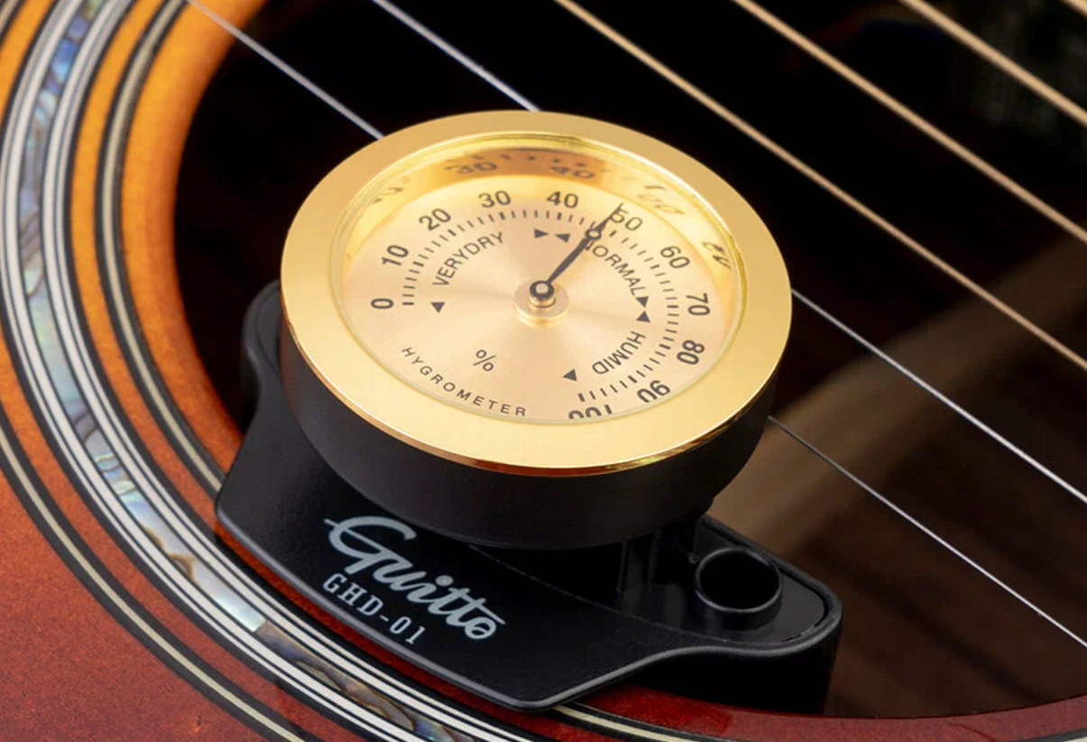 Увлажнитель Guitto GHD-01, для акустических гитар, с индикатором влажности, пластик