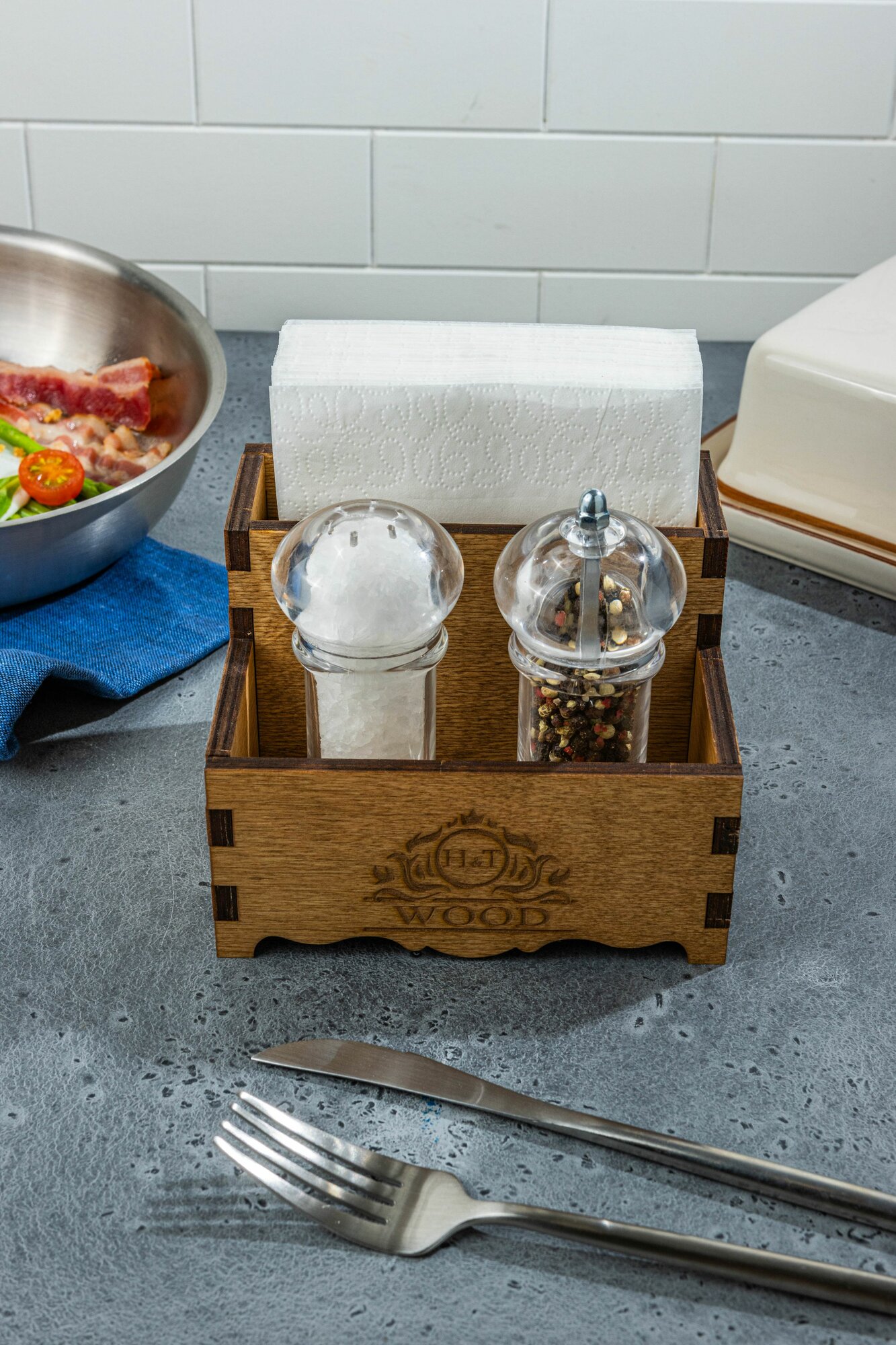 Салфетница на стол деревянная для кухни, подставка для салфеток на стол — фото 1