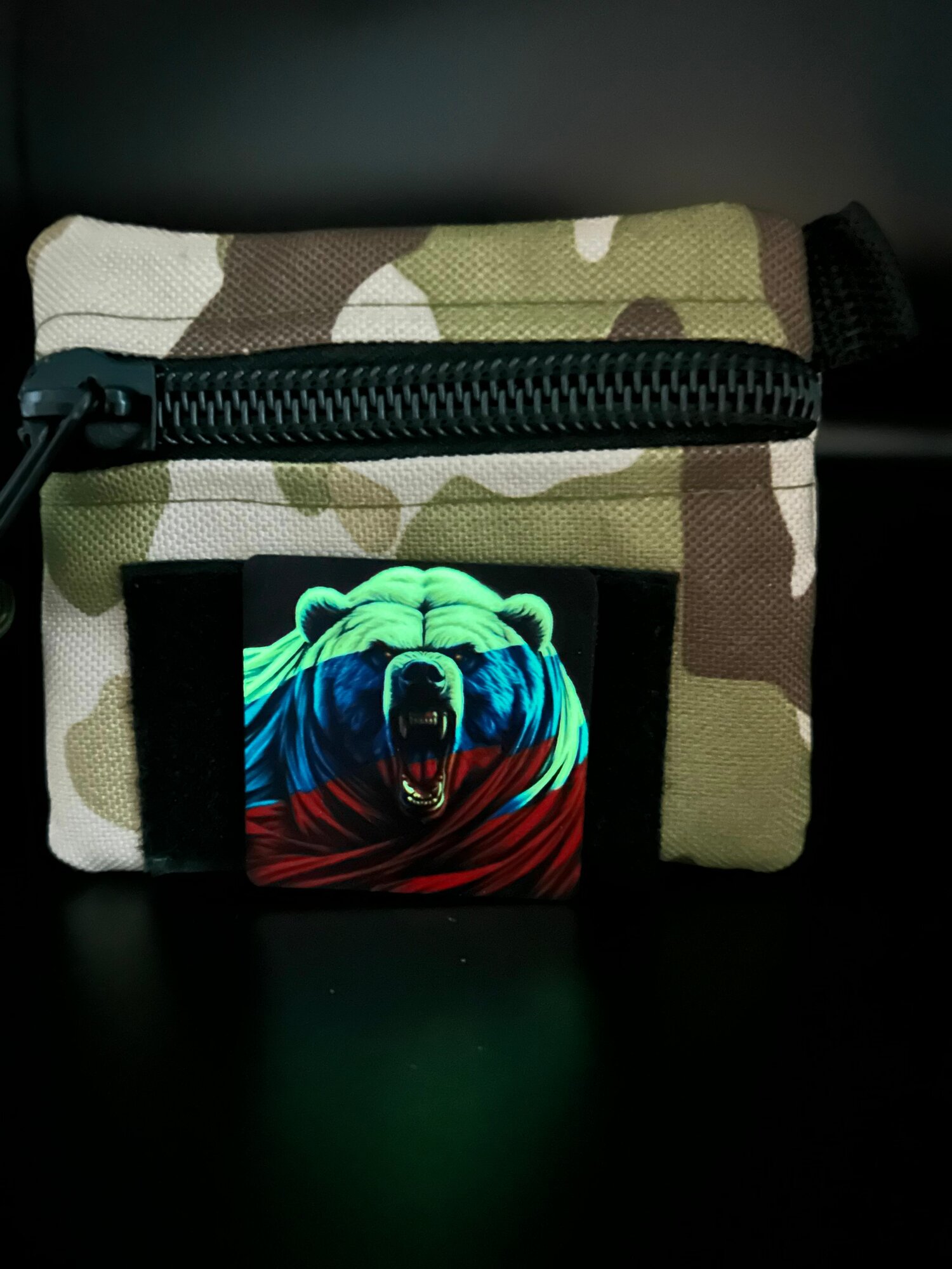 Патч - светлячок, шеврон светящийся в темноте 5*5 см "Медведь - Россия"