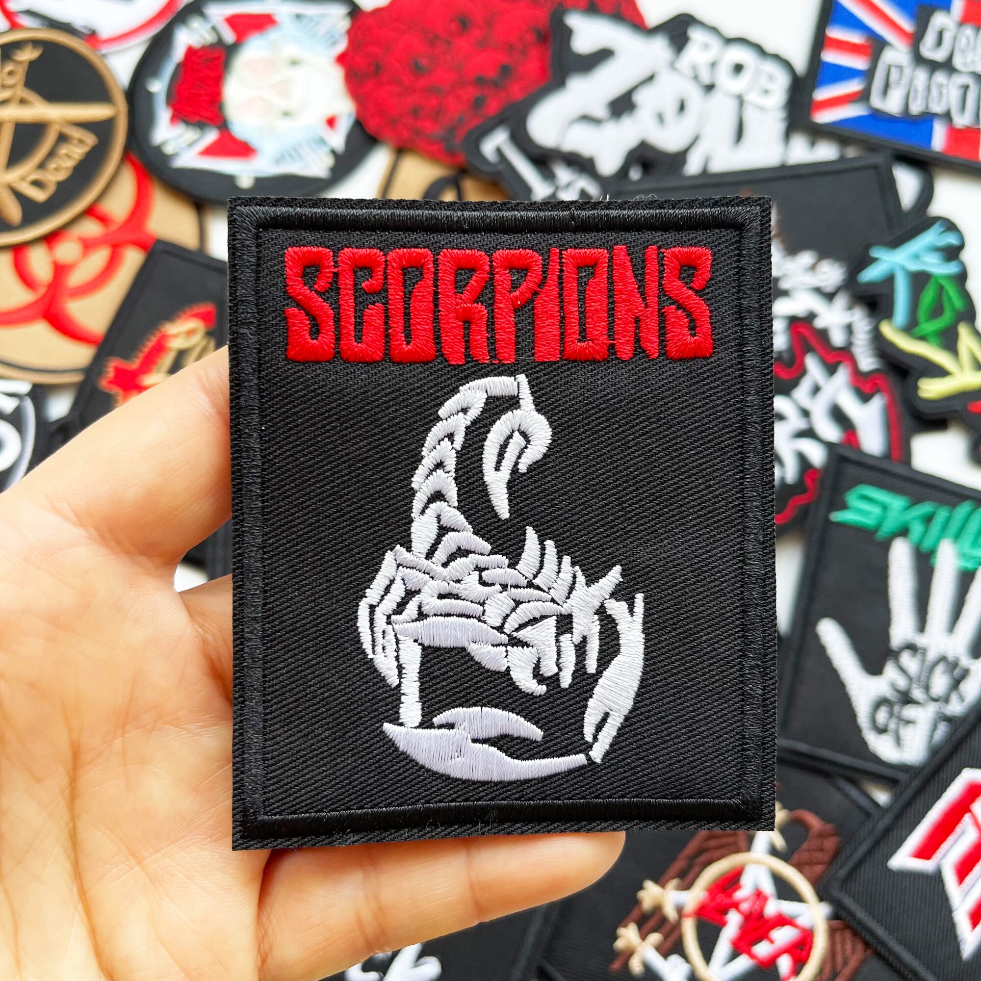 Нашивки панк-рок YANANA Черный, 27