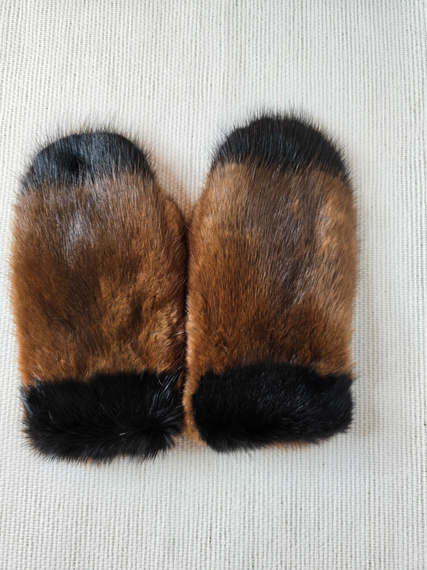 Варежки меховые для женщин