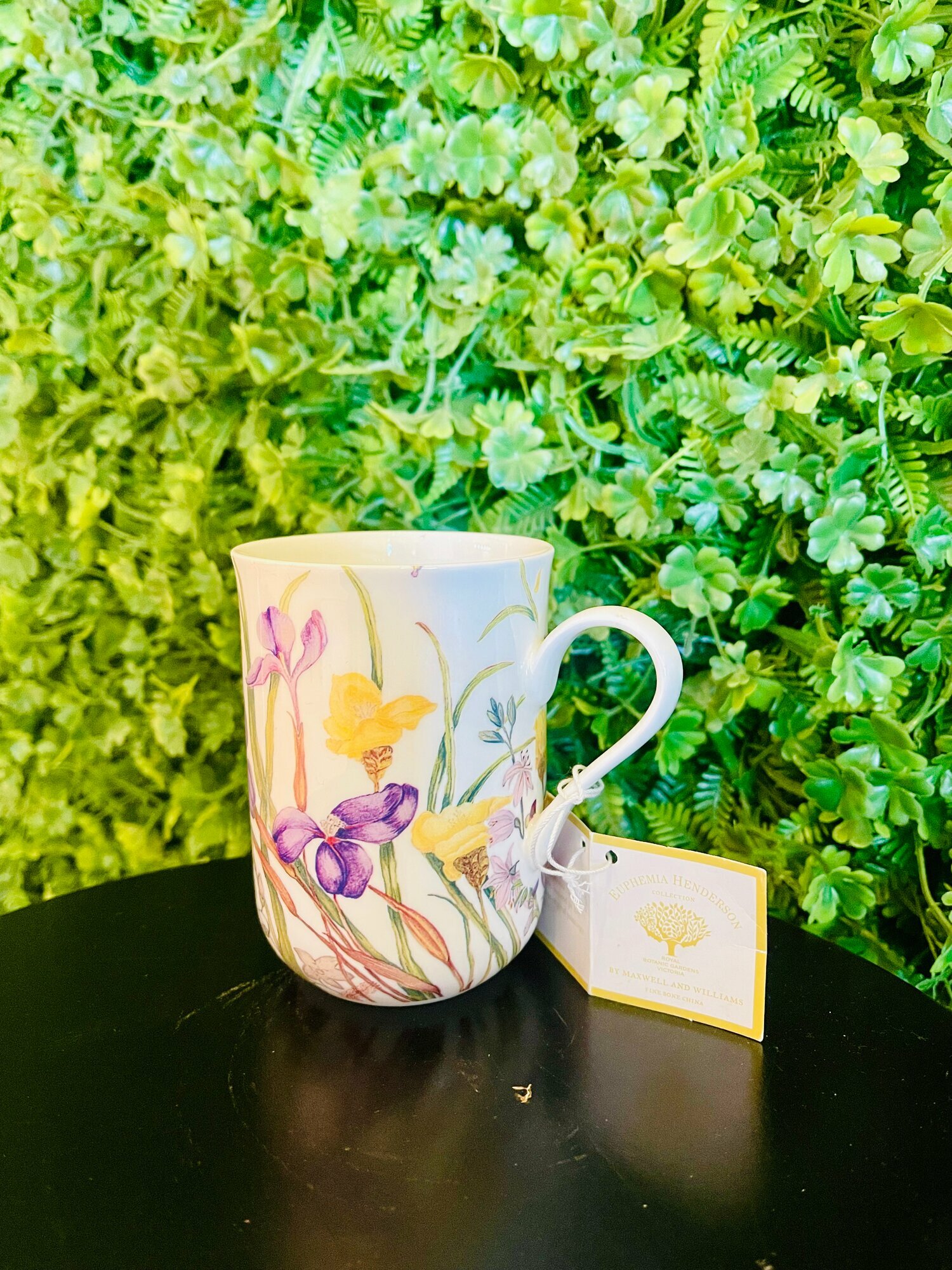 Кружка керамическая "Ирис", 200 мл, цвет белый с рисунком, 1 шт.