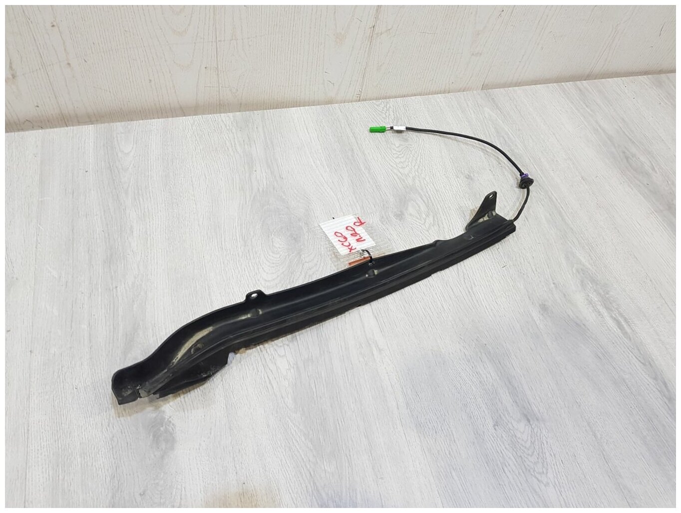 Датчик положения двери багажника правый для Volvo XC60 2008-2017