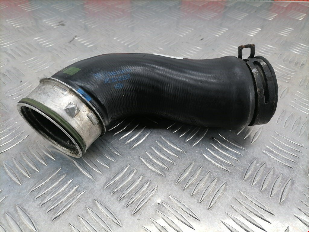 Патрубок интеркулера Audi A3 8P 3C0145838B арт. 2090964