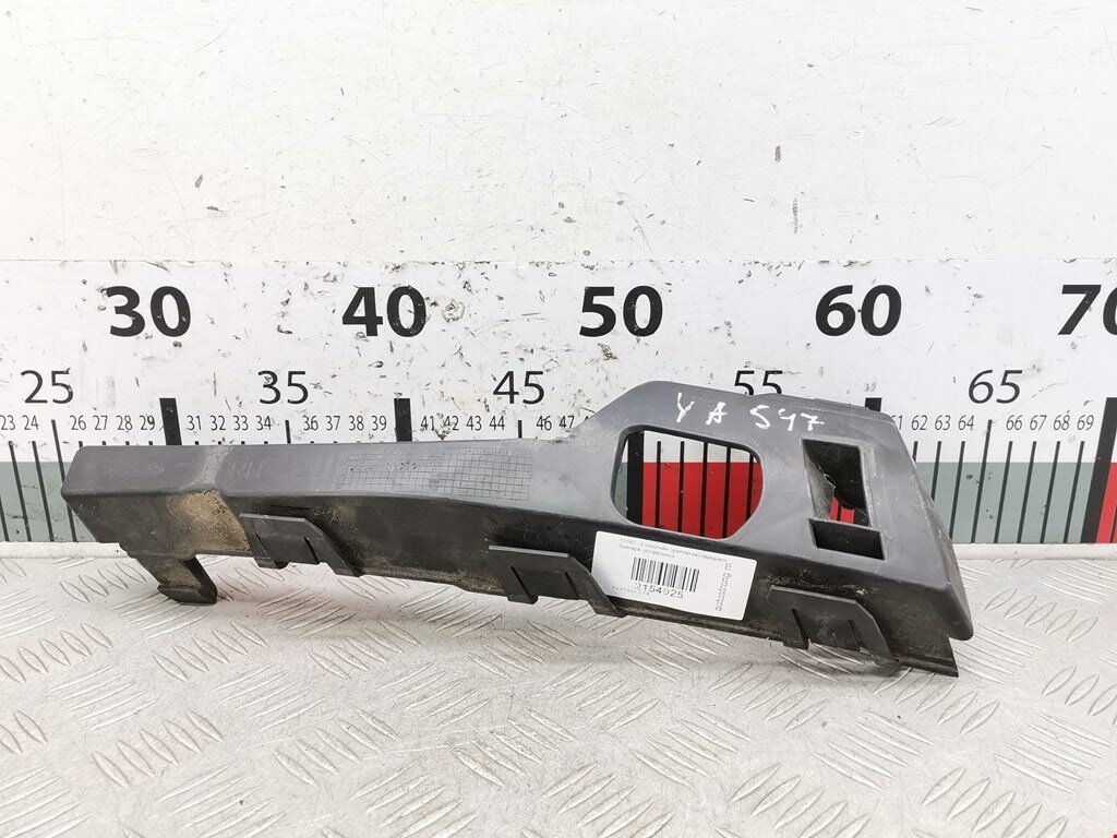 Кронштейн (крепление) переднего бампера правый Ford Focus 2 1335698 арт. 2154925