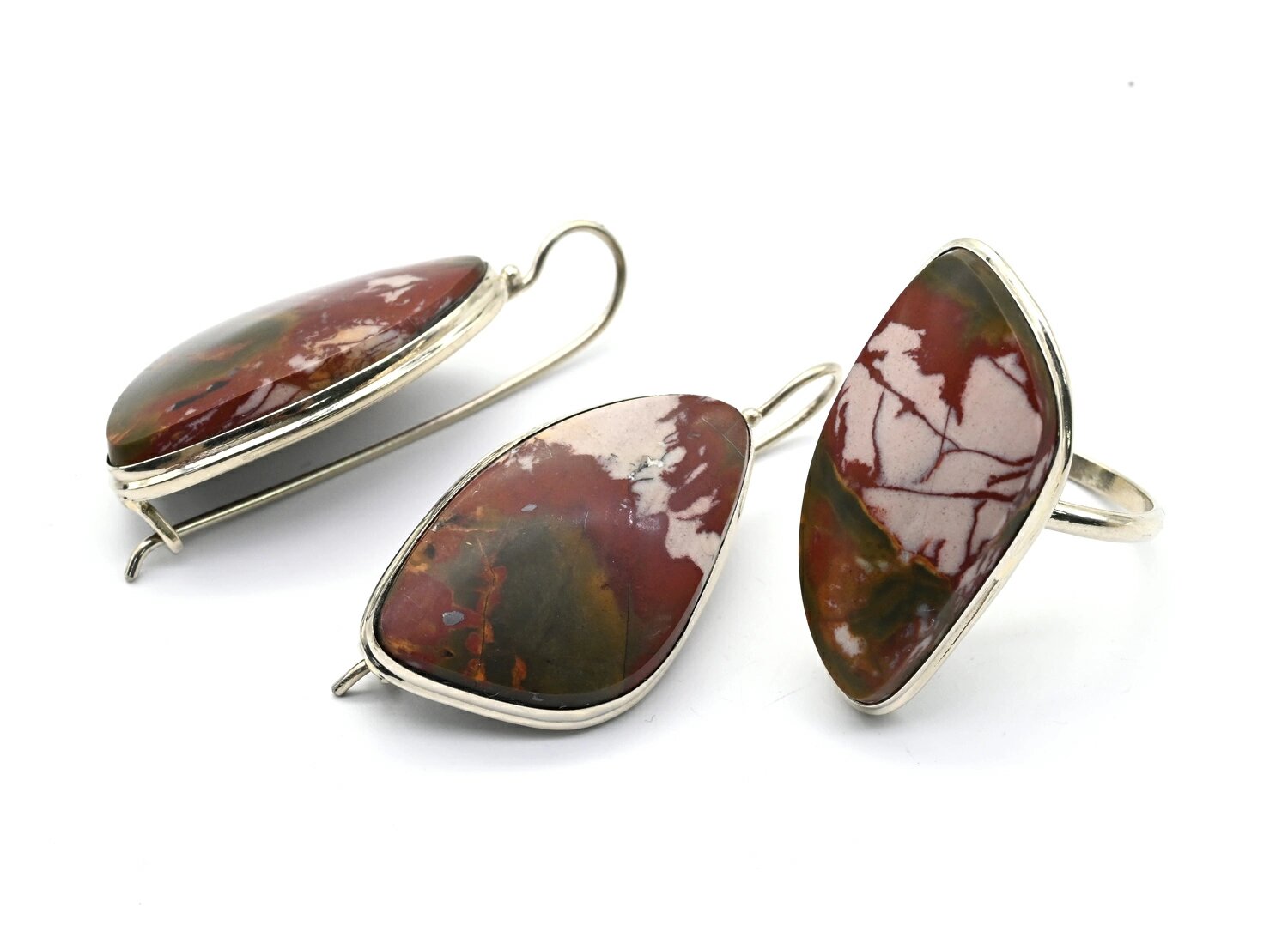 Комплект бижутерии, яшма