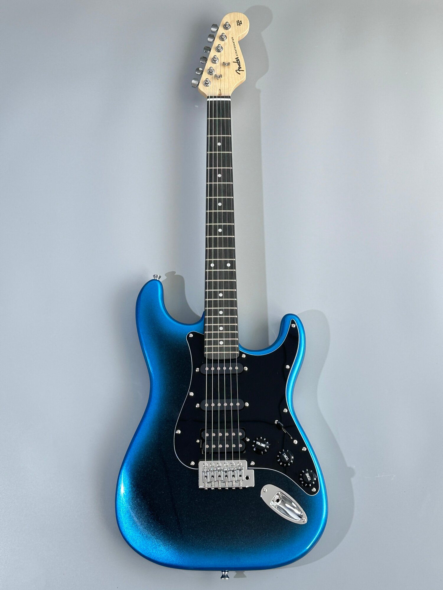 Электрогитара ST 6-струнная, корпус Махагони 39