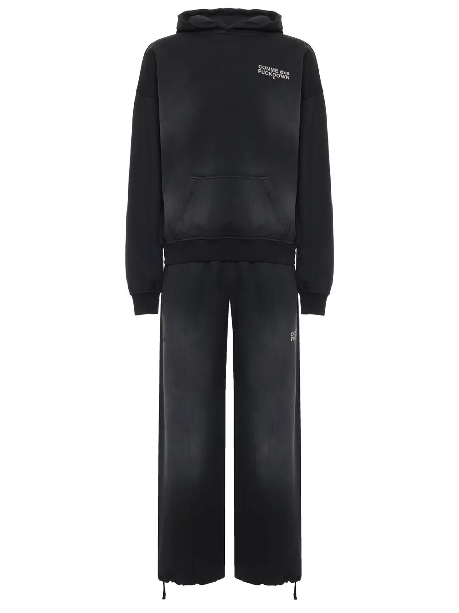 Костюм спортивный