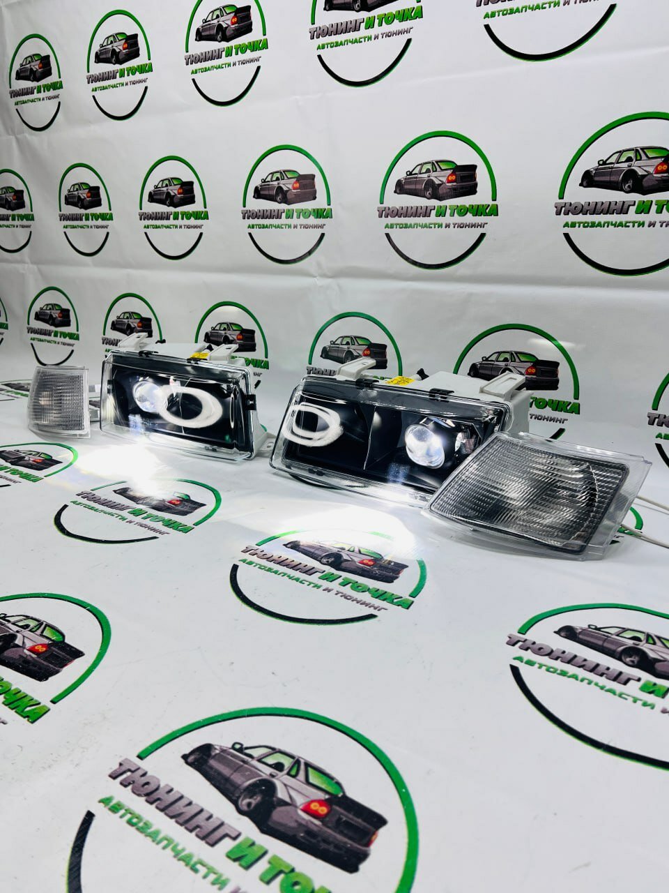 Фары передние ВАЗ 2110, 2111, 2112 Optima Bi-led черная маска