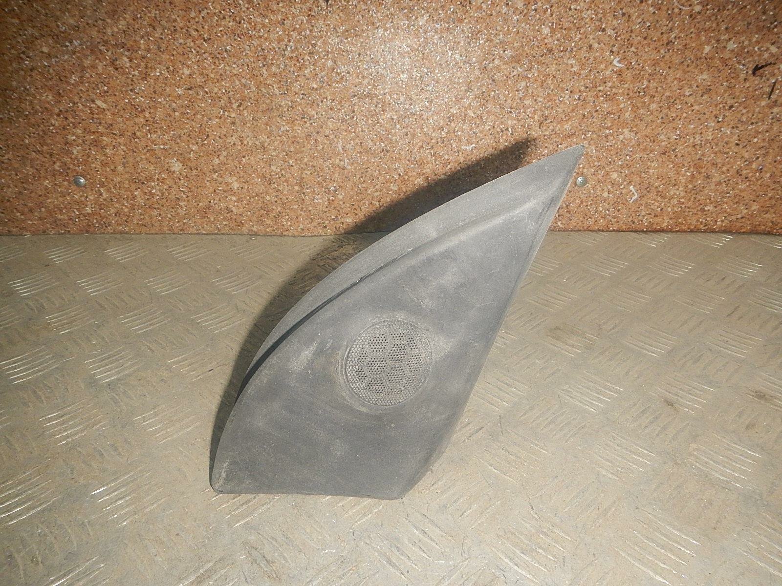 Б/У Уголок двери передней правой (внутренний), Opel (Опель)-ASTRA H (04-) OPEL ASTRA H (04-) Под эл. зеркало Царапины 355...