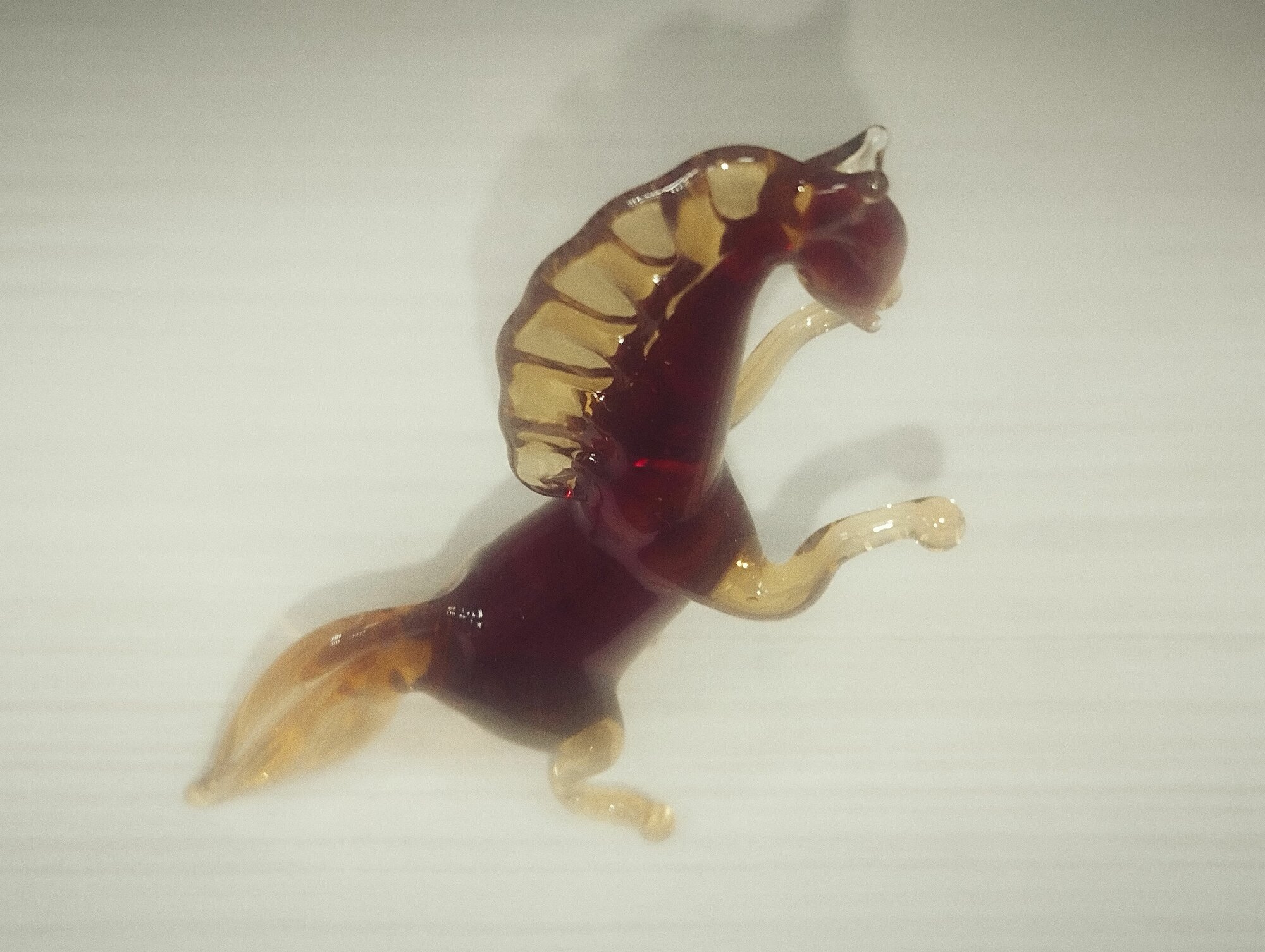 Стеклянная фигурка конь