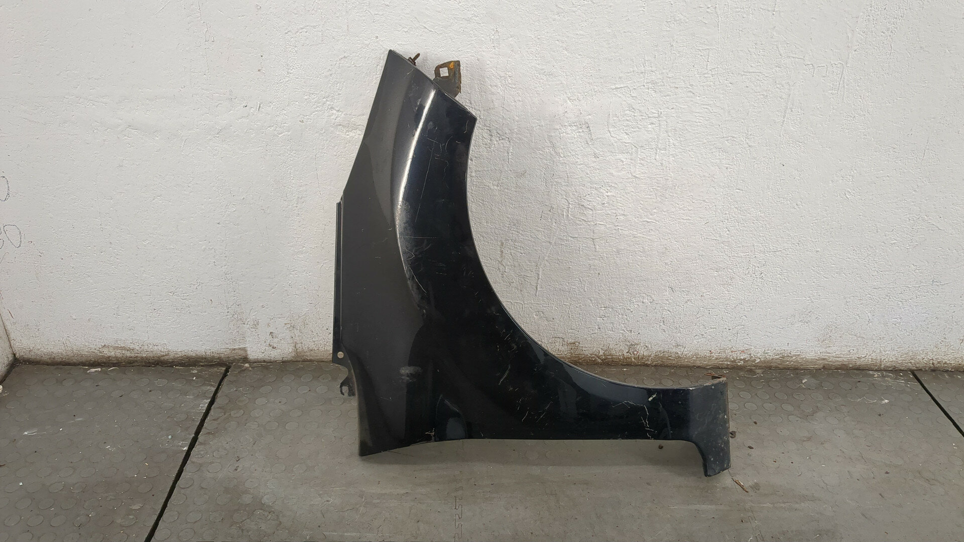 Крыло правое переднее Ford Fiesta Б/У