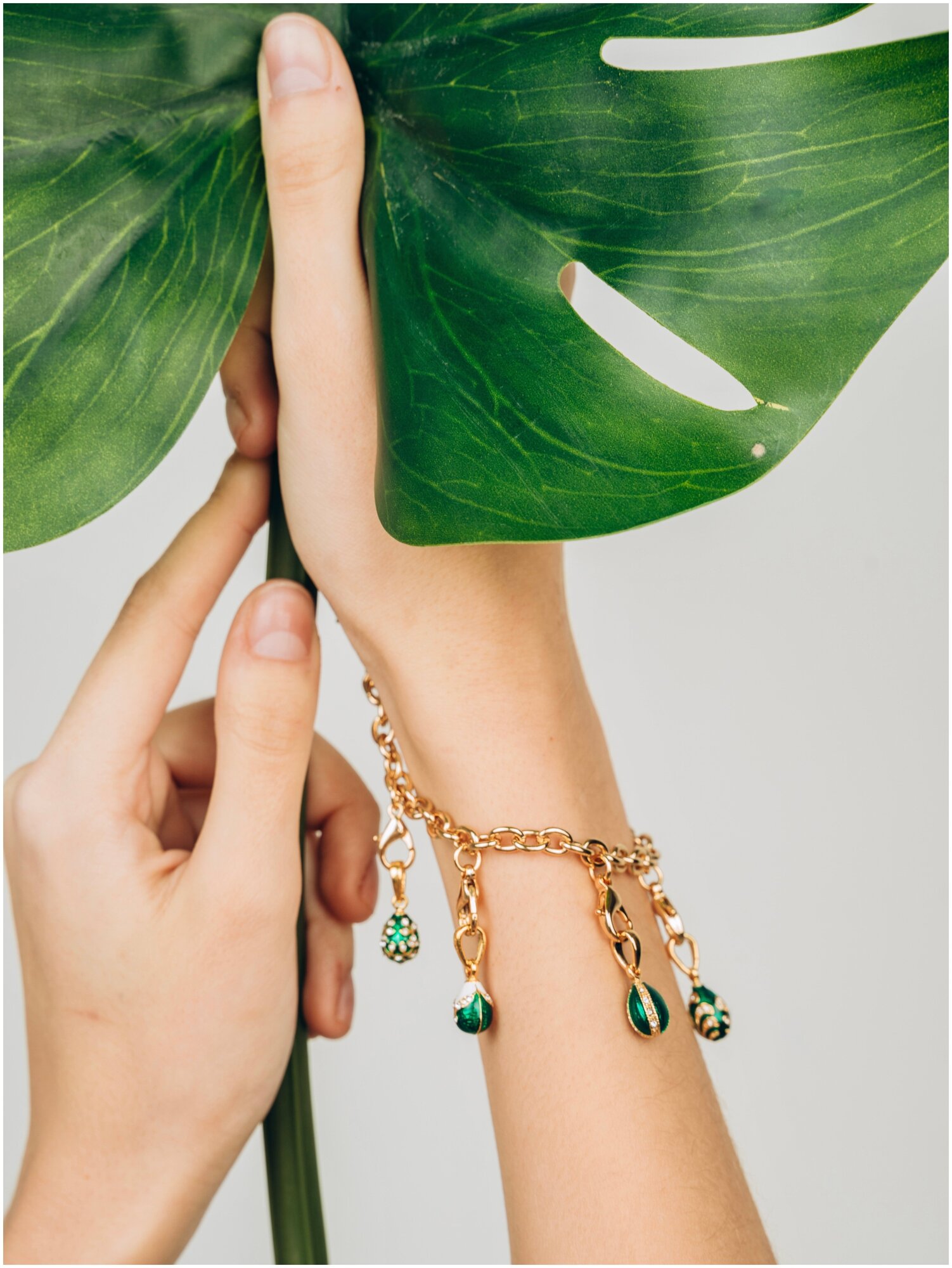 Браслет-цепочка СВ, кристалл, эмаль