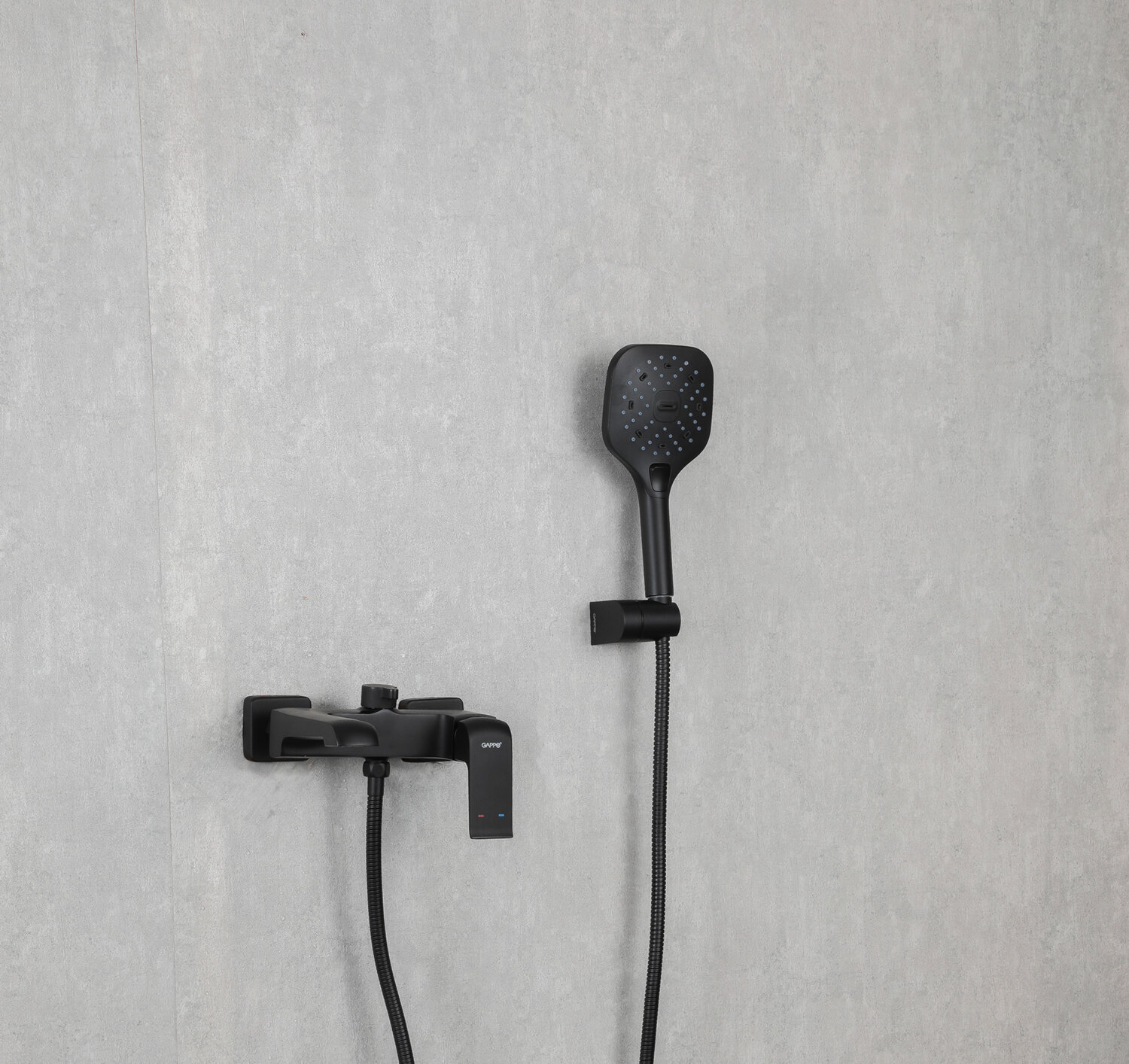 Смеситель для ванны Ф35 черный GAPPO G 3250