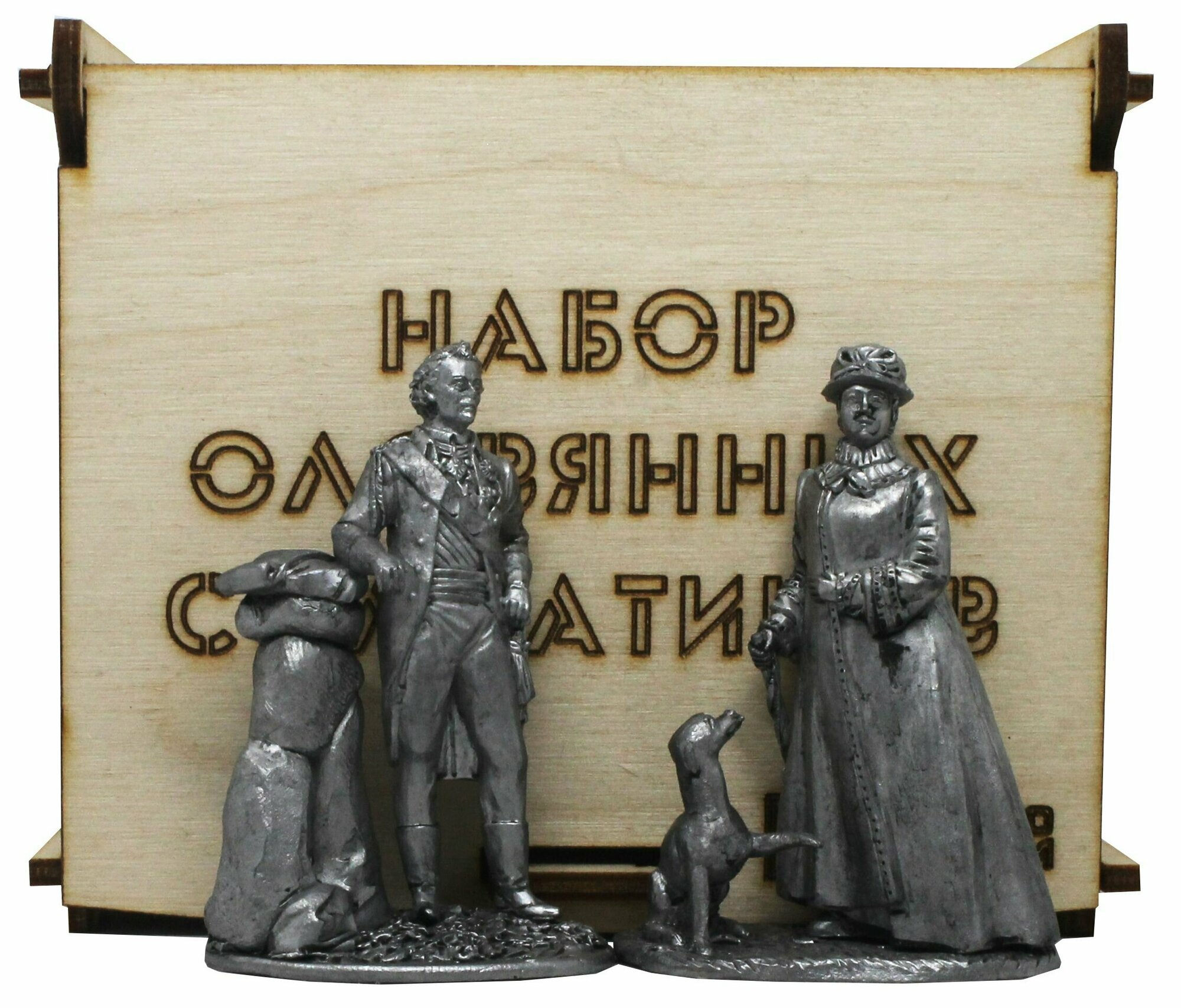 "Великие личности: Суворов и Екатерина Великая" №2РТ (2 н/к) в фанерной коробке набор оловянных солдатиков некрашеных