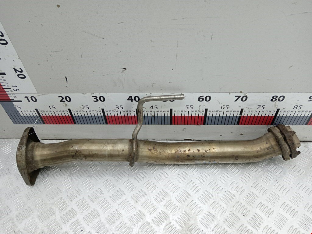 Глушитель средняя часть (резонатор пламегаситель и прочие) Ford Focus 2 1307932 арт. 1905958