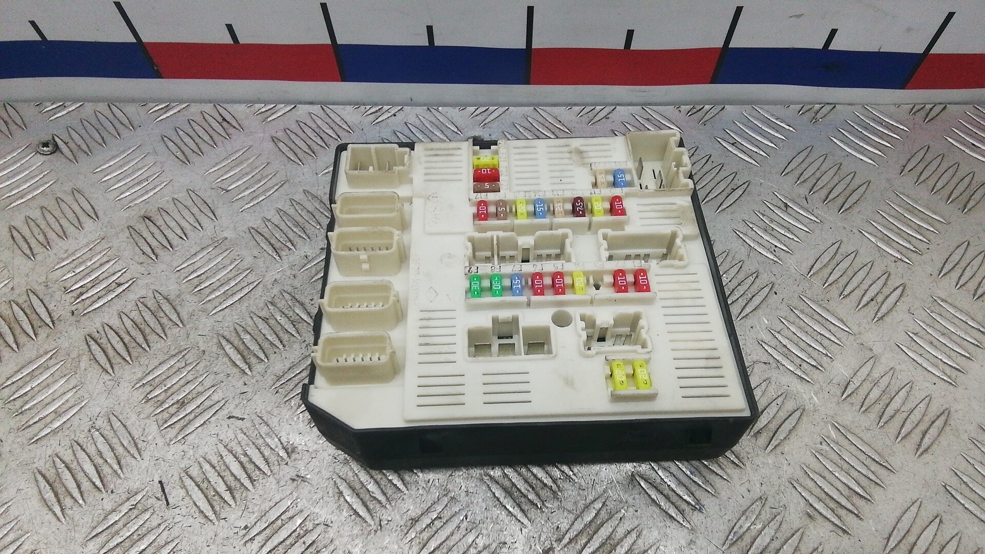 Блок предохранителей RENAULT MEGANE 3, Номер 6229265156