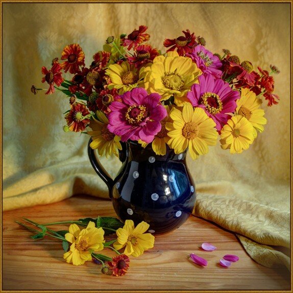 Алмазная мозаика Цинии в кувшине 35x35 см.