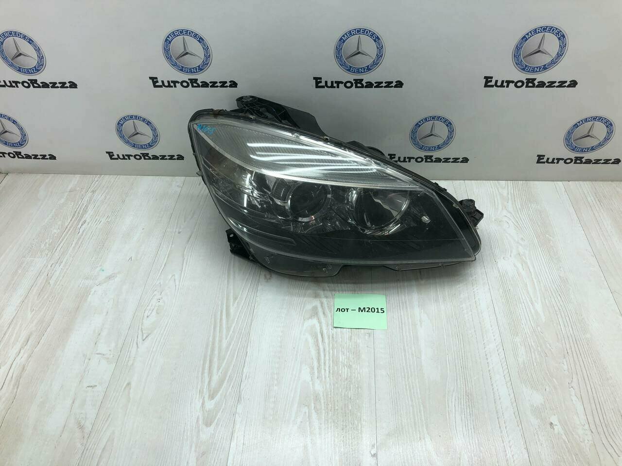 Фара правая Mercedes W203 Coupe A2038206059