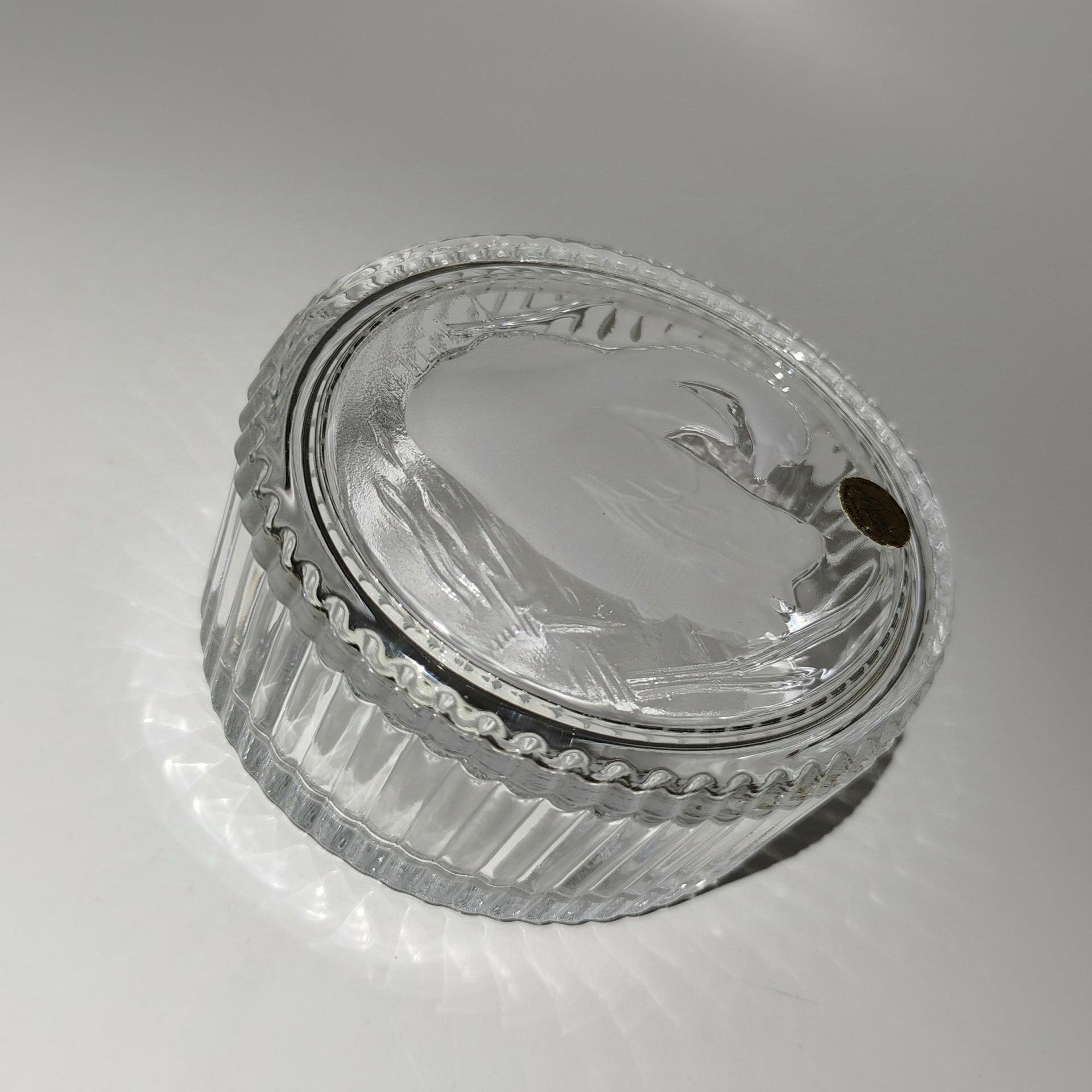 Шкатулка "Лебедь" овальной формы (для украшений), фирма Cristal d'Arques, хрусталь