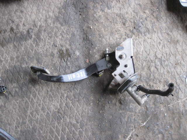 Б/У Педаль сцепления, Hyundai (Хендэ)-TUCSON (04-) HYUNDAI TUCSON (04-10) Целый 110381 Hyundai-KIA арт. 328022E205