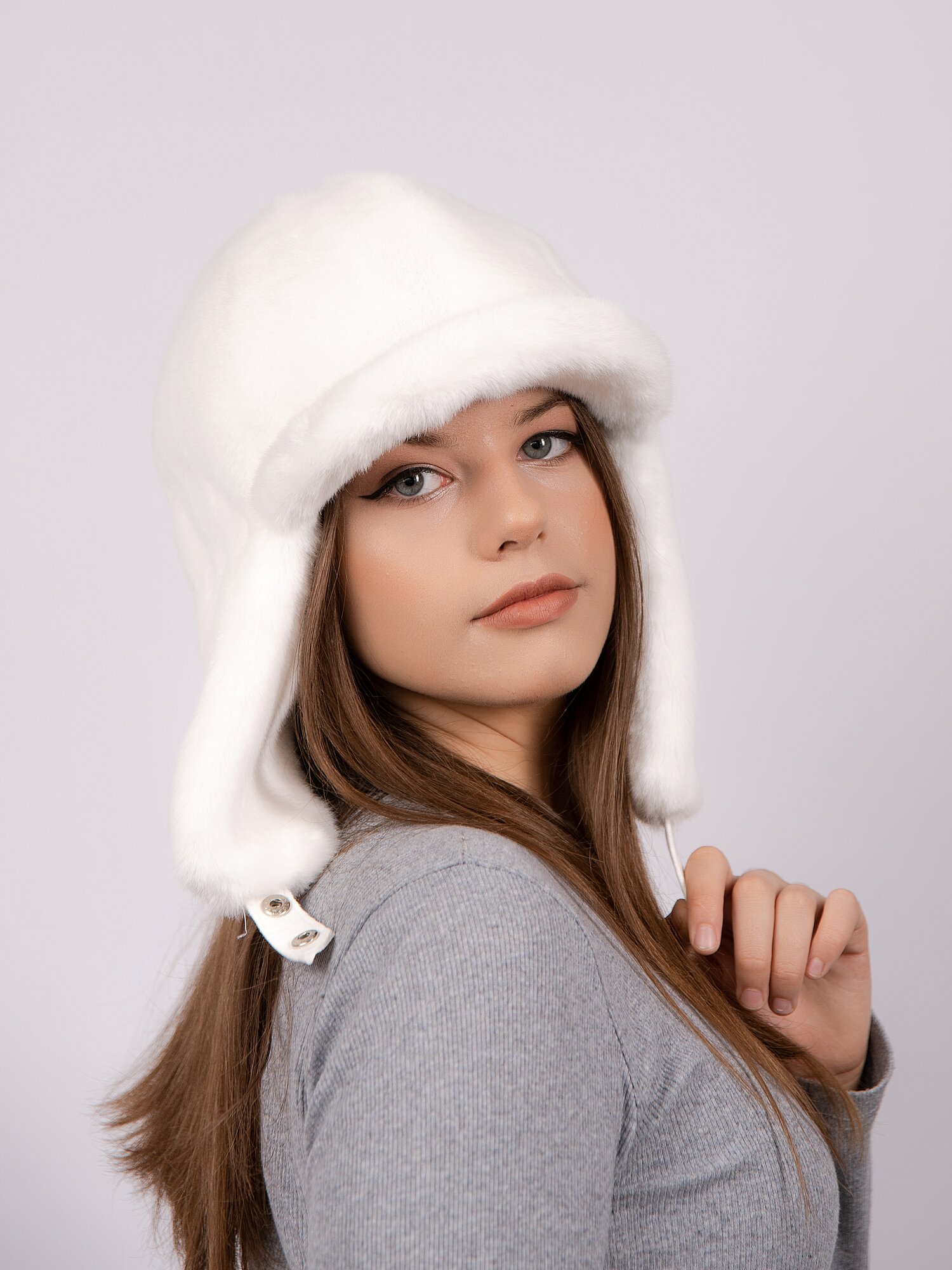 Шапка-ушанка для женщин