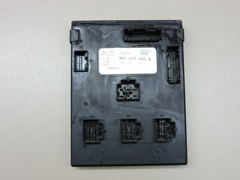 Блок комфорта Audi A4 B8 2007-2015 кат.номер: 8K0907063BE 8K0907063B