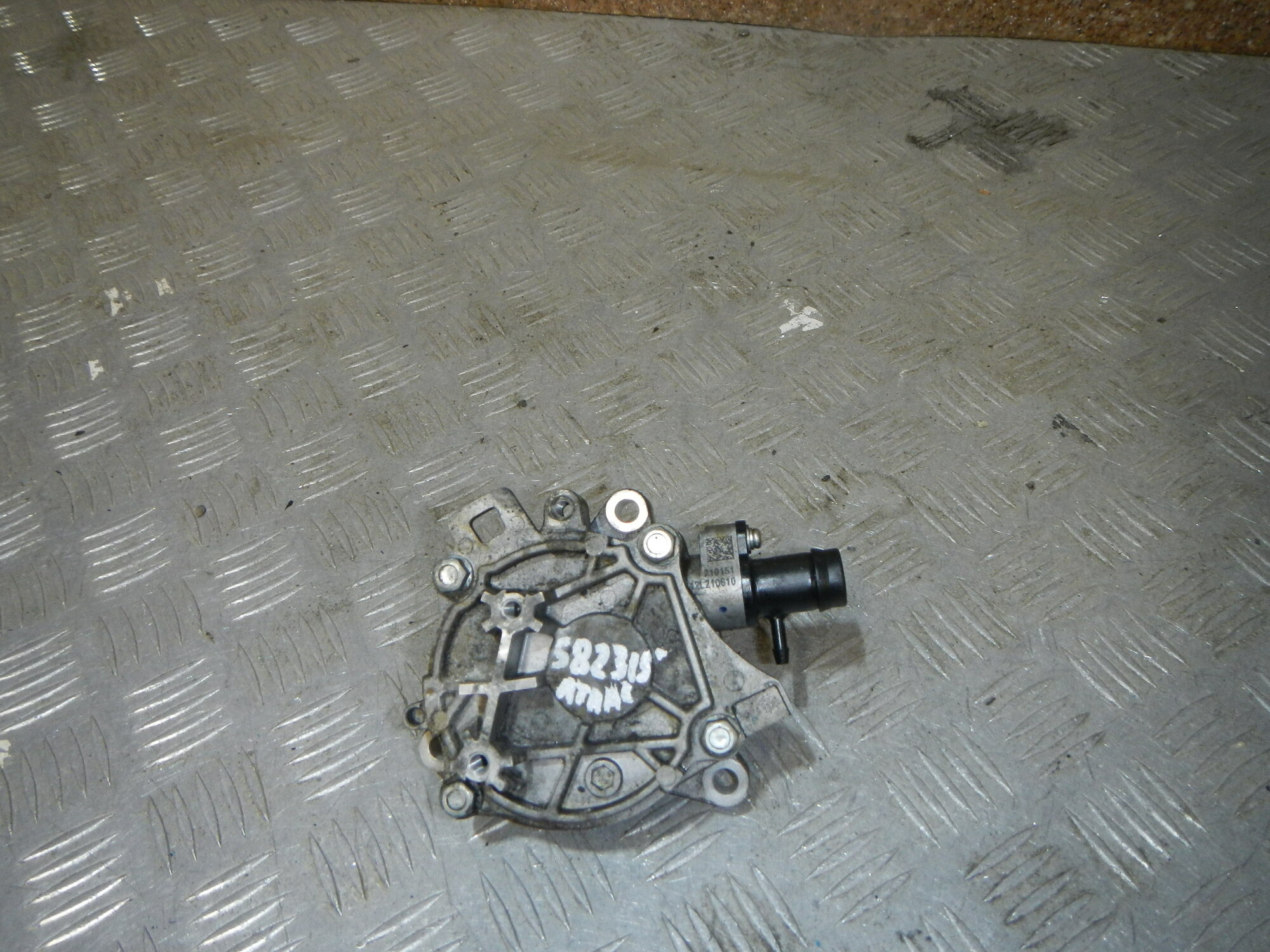 Б/У Насос ваккумный, Geely (Джили)-ATLAS PRO (21-) GEELY ATLAS PRO (21-) JLH-3G15TD. Без видимых повреждений. 582315 GEEL...