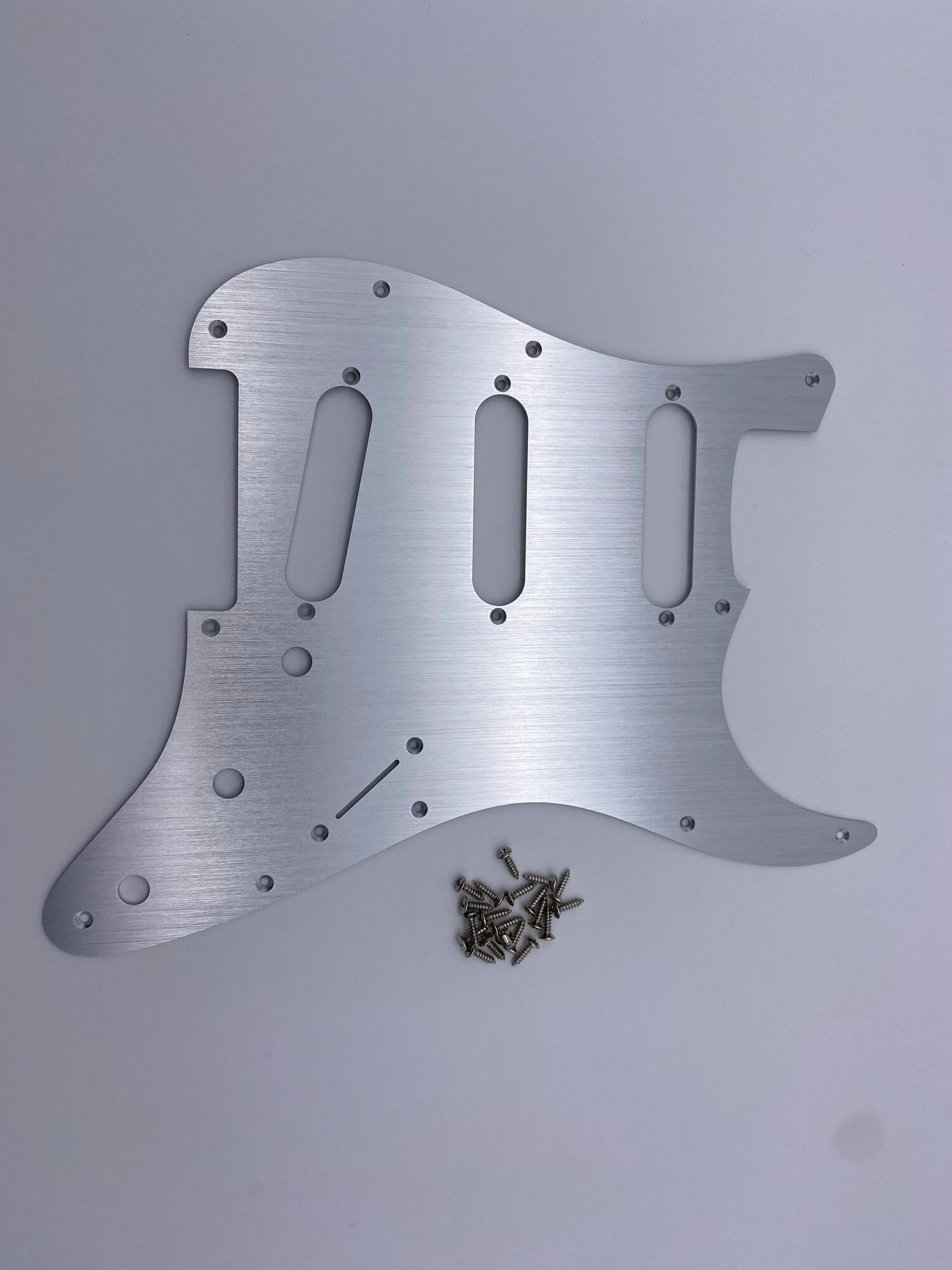 Алюминиевая накладка для гитары Fender Strat SSS silver