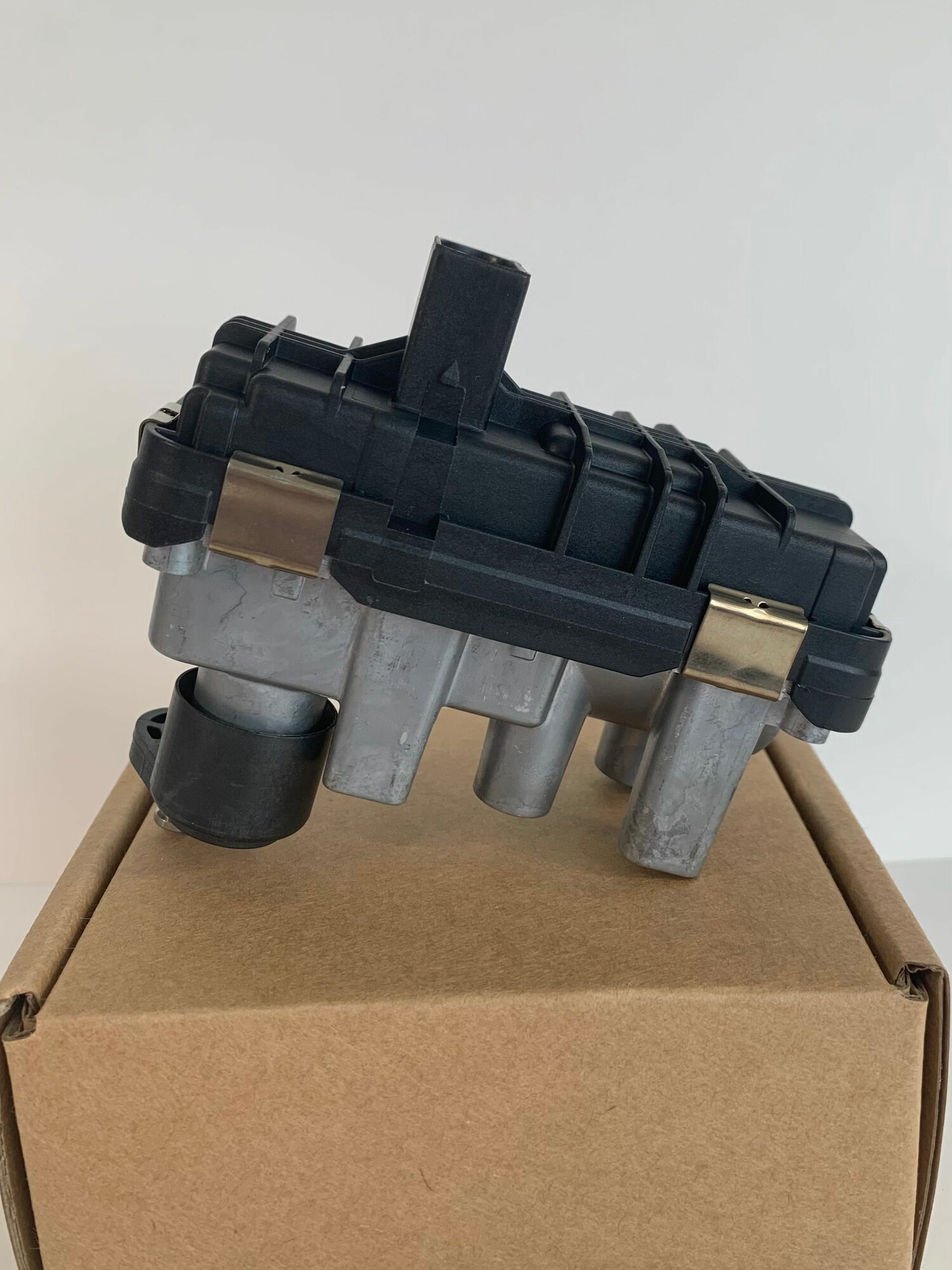 Актуатор в сборе 797863-13 6NW010430-02 806094