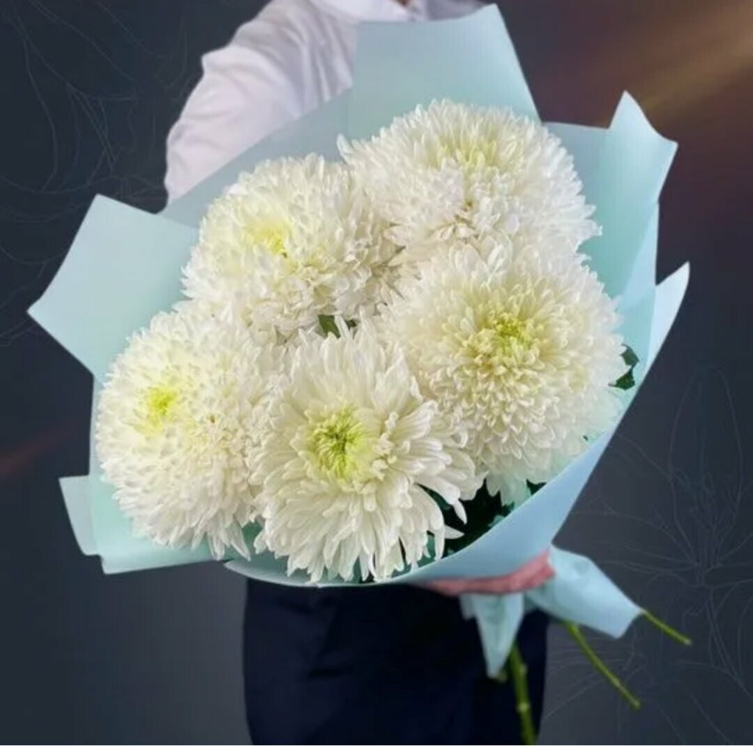 Букет от KATTY CARDEN "Записка в подарок", хризантемы, белый, 5 шт