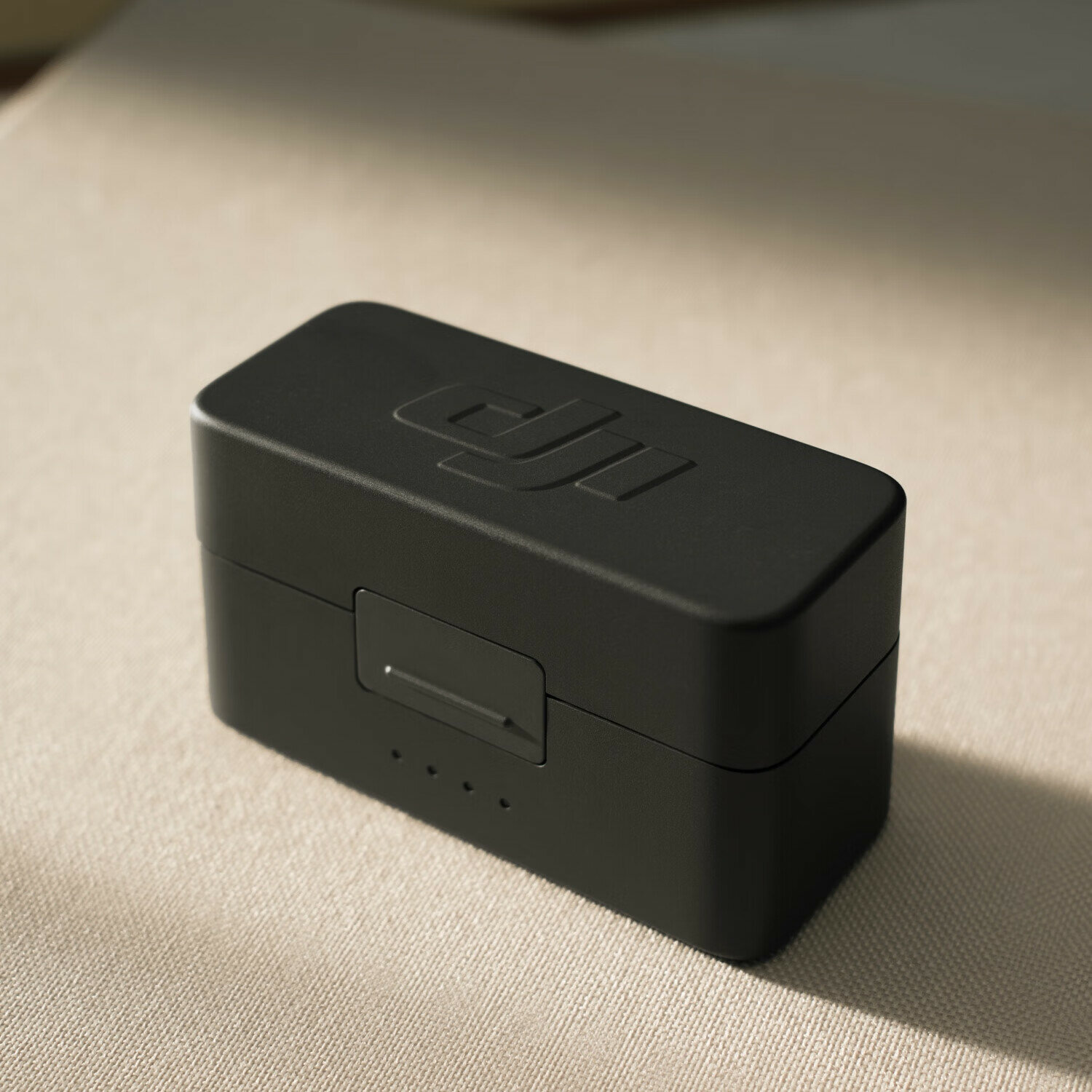 Кейс-зарядное устройство для радиосистем DJI Mic Mini, black
