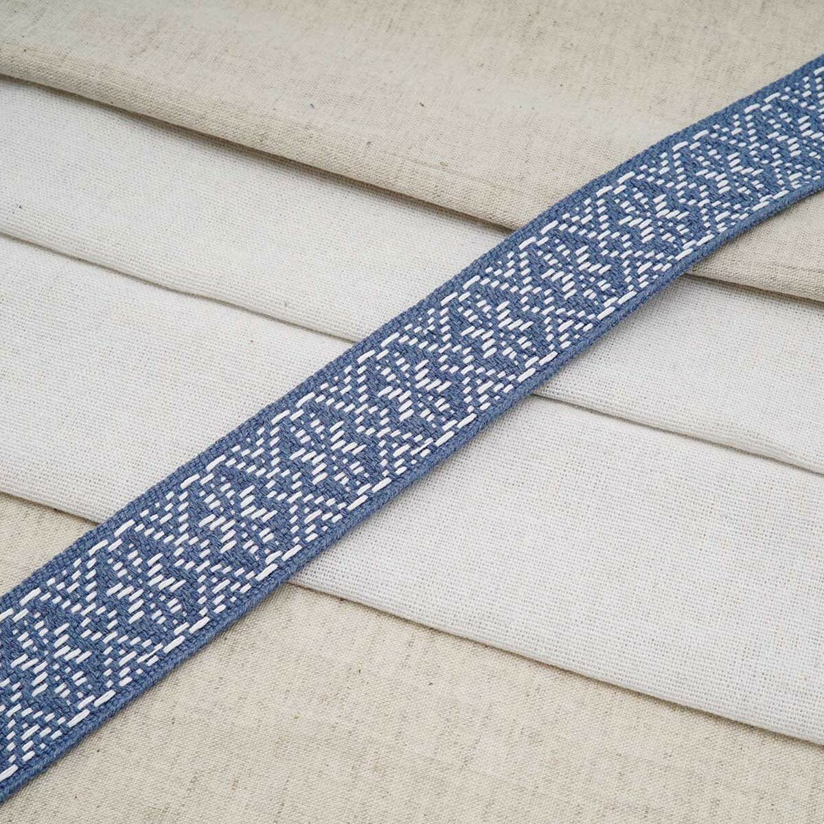 Лента декоративная жаккардовая, 38 мм × 25 м, цвет голубой/белый