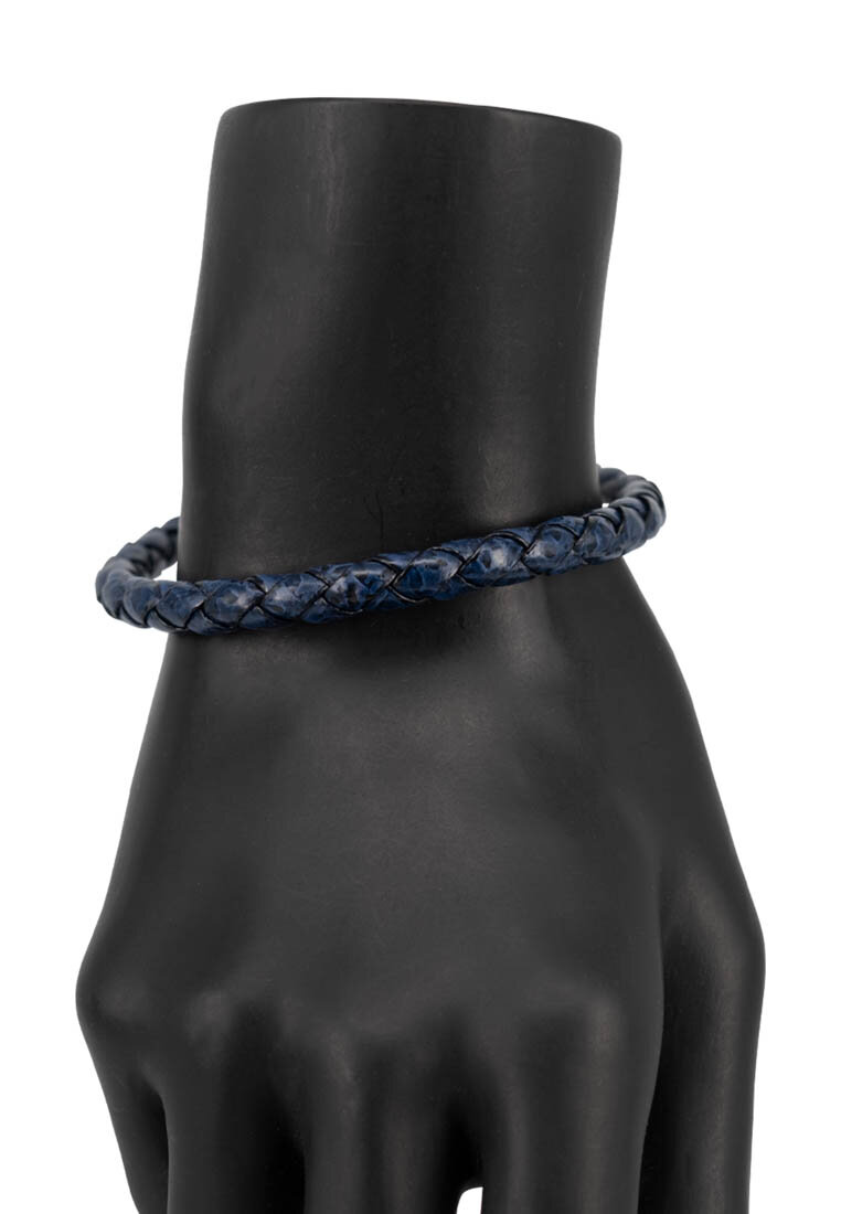 Плетеный браслет