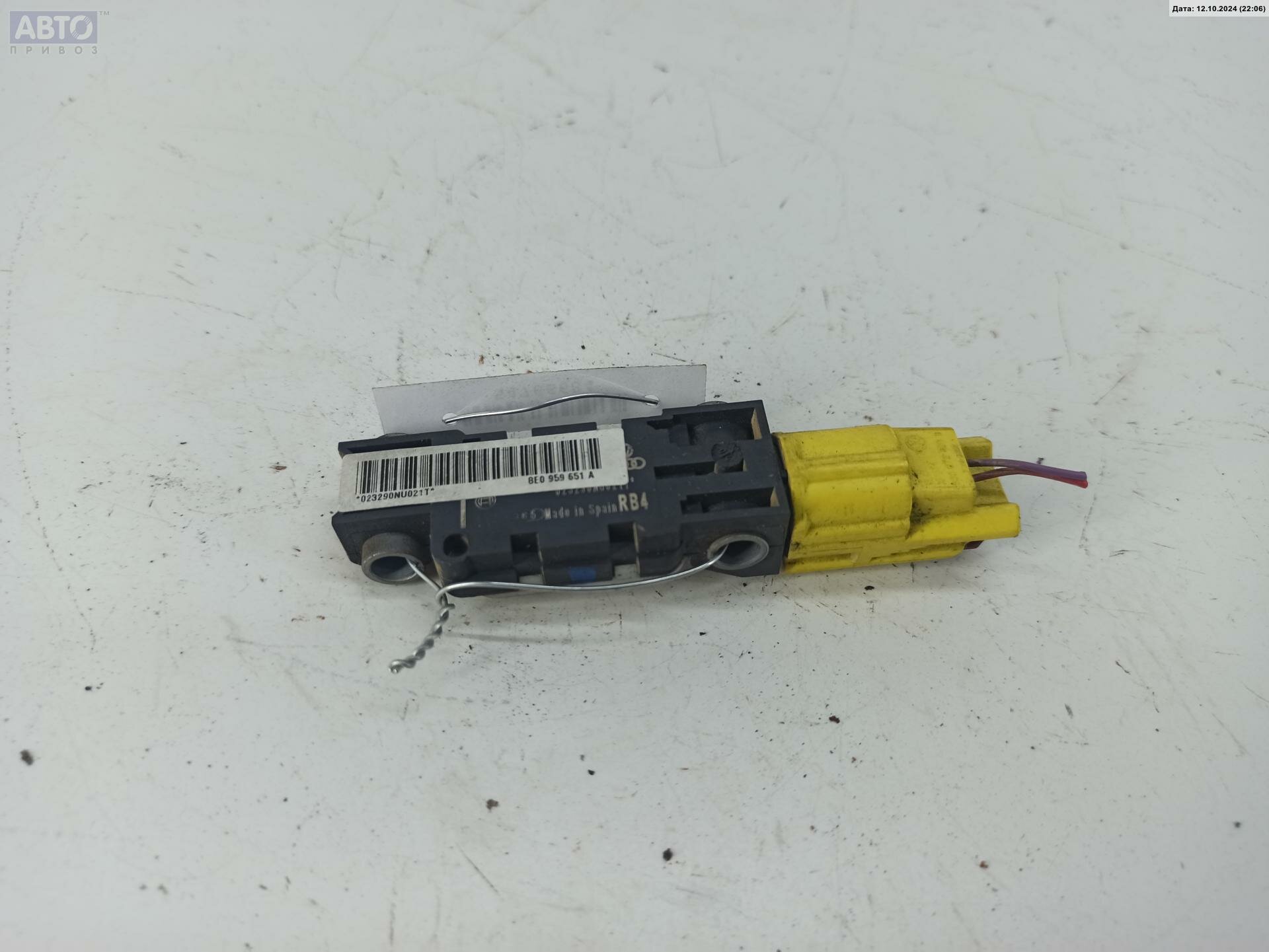 Датчик удара (Airbag) Audi A4 B7 (2004-2008)