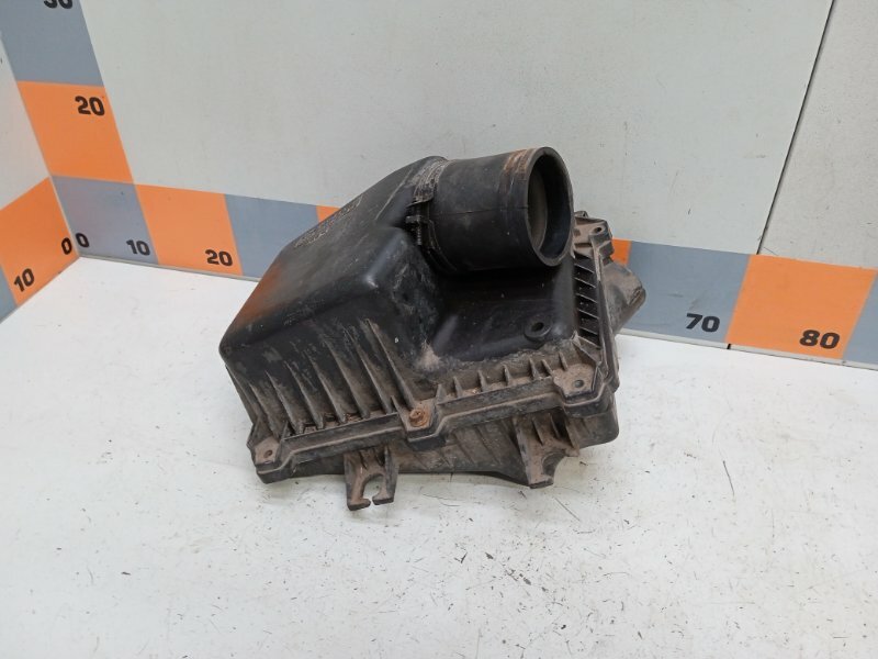 Б/У дефекты на фото, Киа Спортейдж 1 Корпус воздушного фильтра Kia Sportage 1994 1, JA 214682 Hyundai-KIA арт. 0K01113320