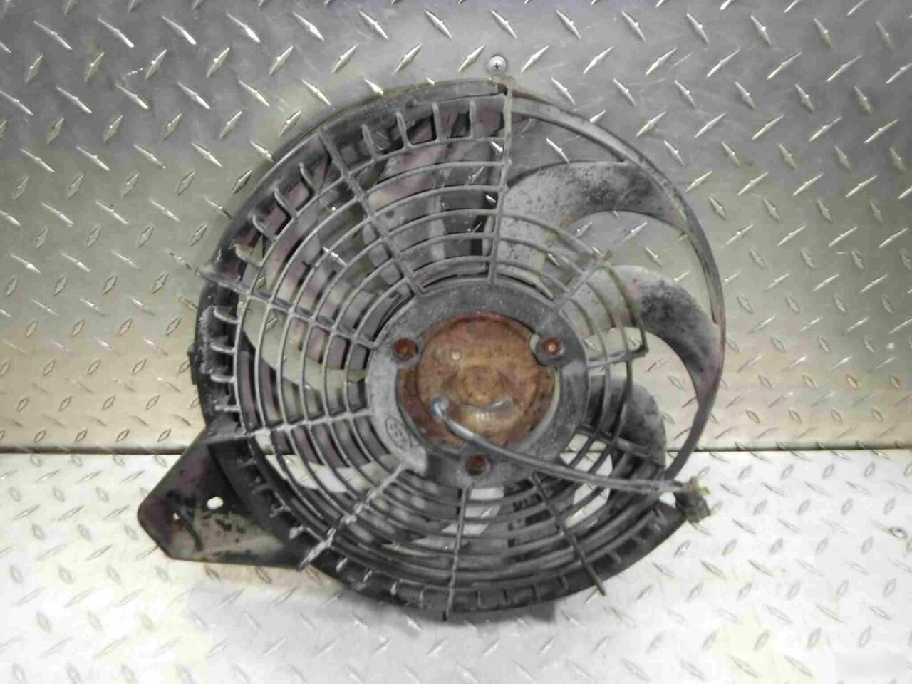 Вентилятор радиатора кондиционера Kia Sephia I рестайлинг (1994—1998) 0K24361710B