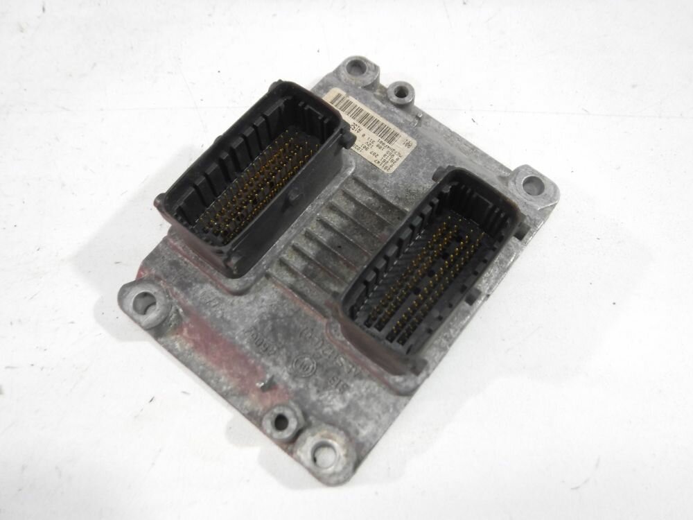 Блок управления двигателем Fiat Punto II 0261207901