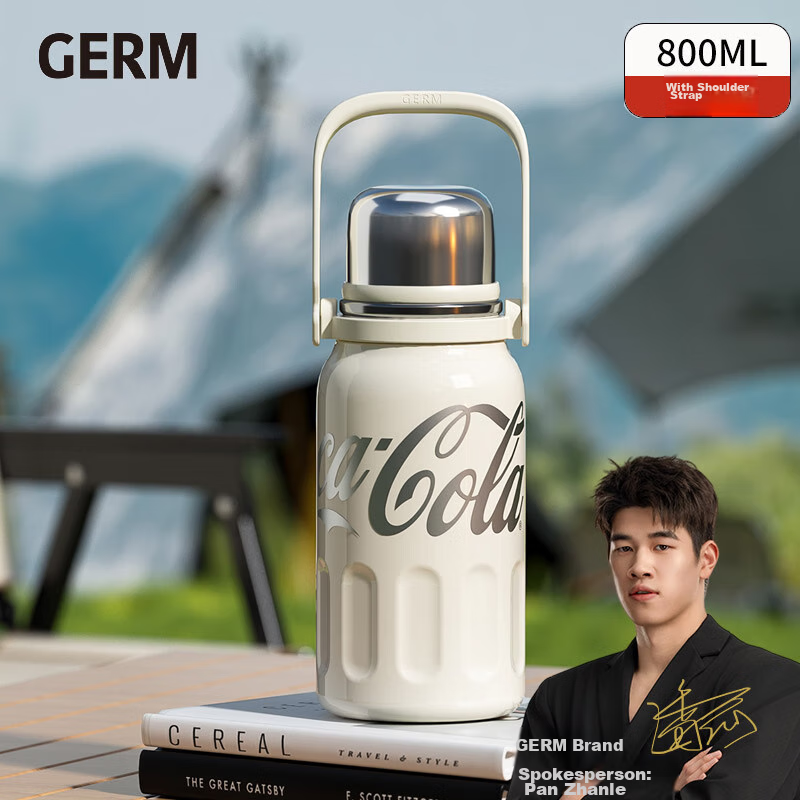 Germ (germ) Coca-Cola Insulated Cup Men and Women Large Capacity Sports Water Bottle Student Cup Christmas Gift 800ML White