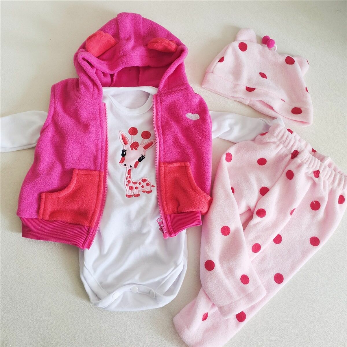 Одежда разных фасонов для кукол-реборнов ростом 45-50 см