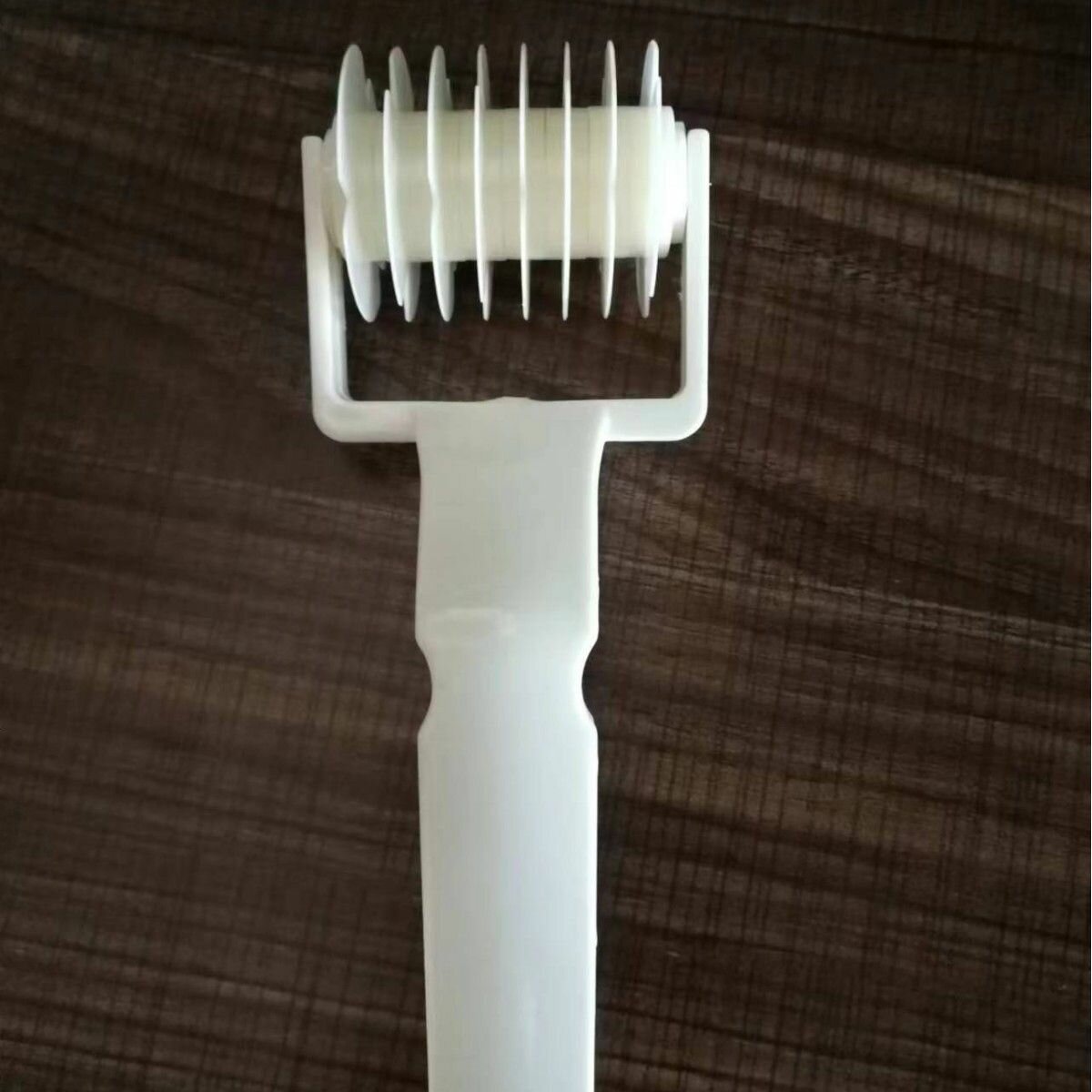 Пластиковый ролик для пиццы, инструмент выпечки, теста с ананасом, резак цветов