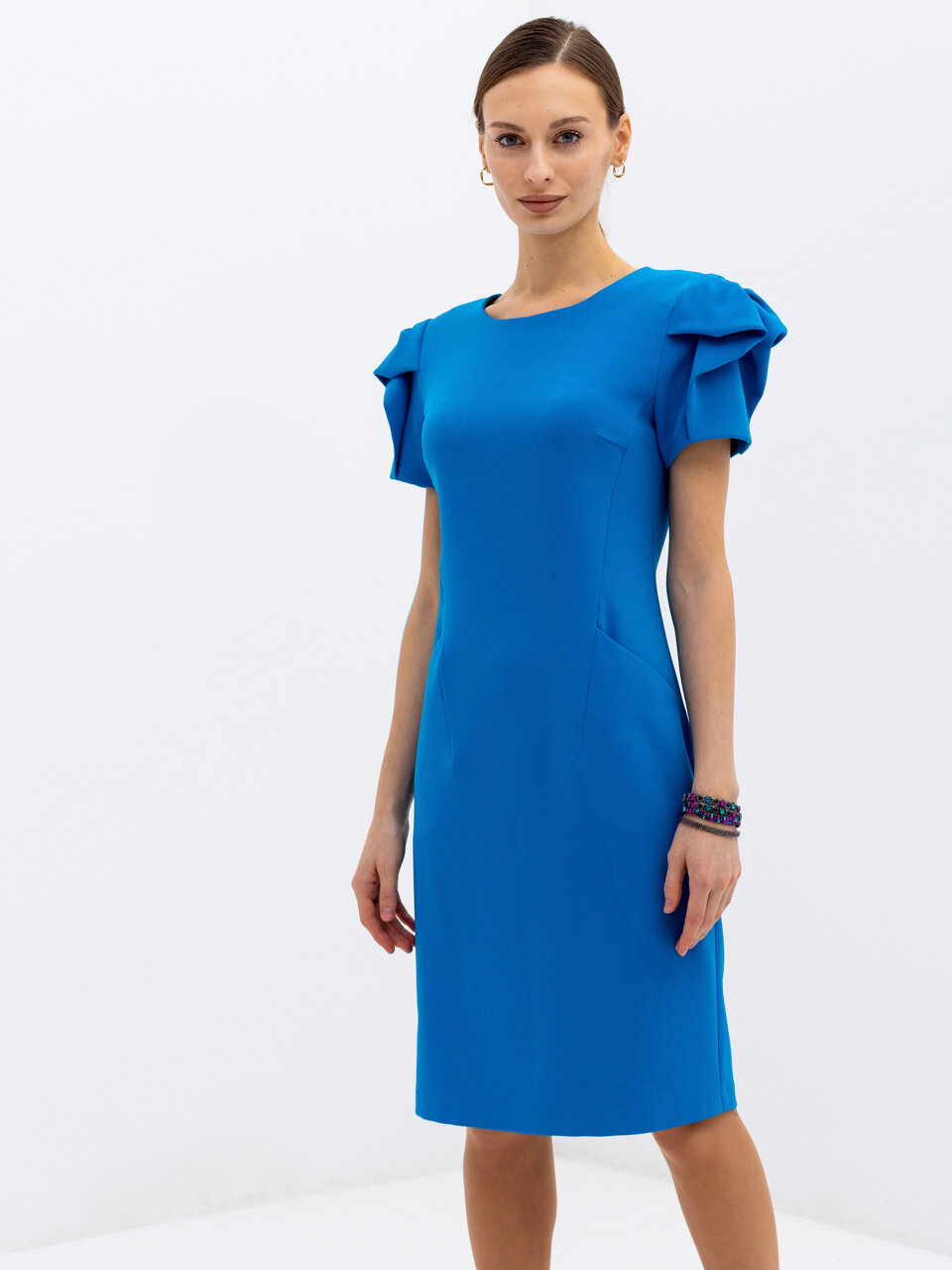 Платье Платье-футляр нарядное офисное