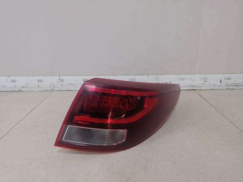 Фонарь задний наружный правый Kia Rio X-Line 2017 кат.номер: 92402H0700